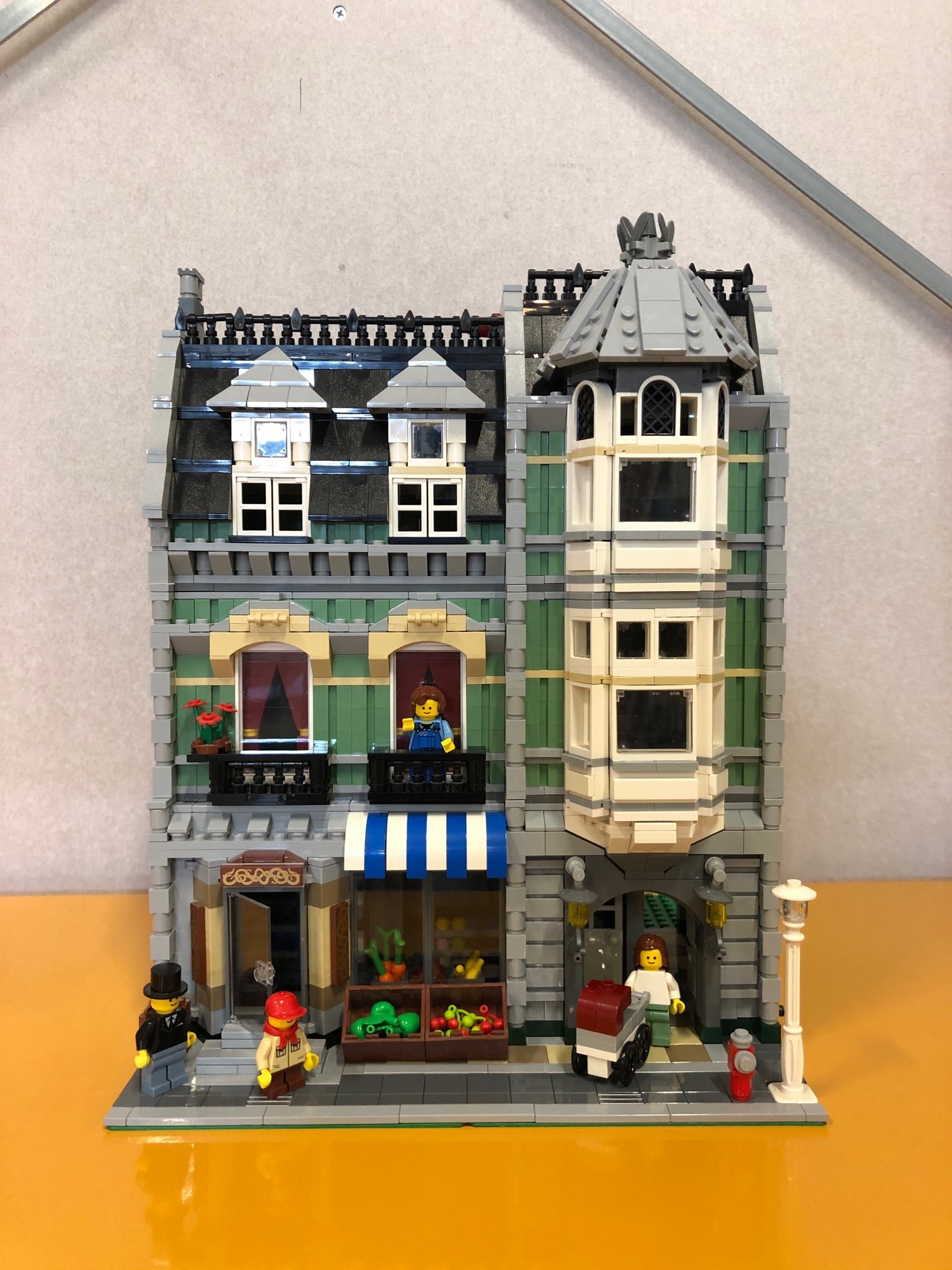 Lego 10185 Green Grocer (393693033) ᐈ Köp på Tradera