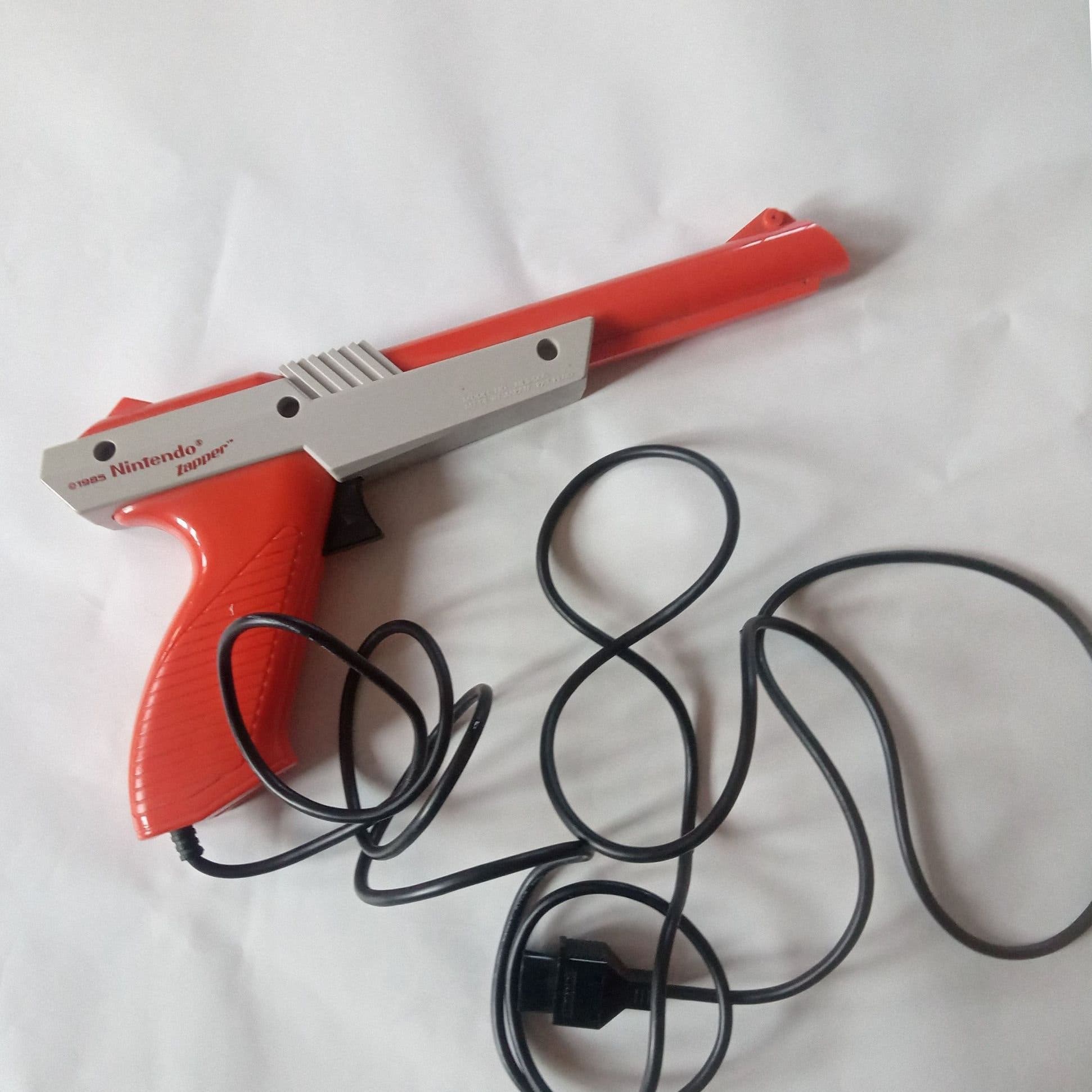 Se produkter som liknar Nintendo Zapper - NES - Ninte.. på Tradera ...
