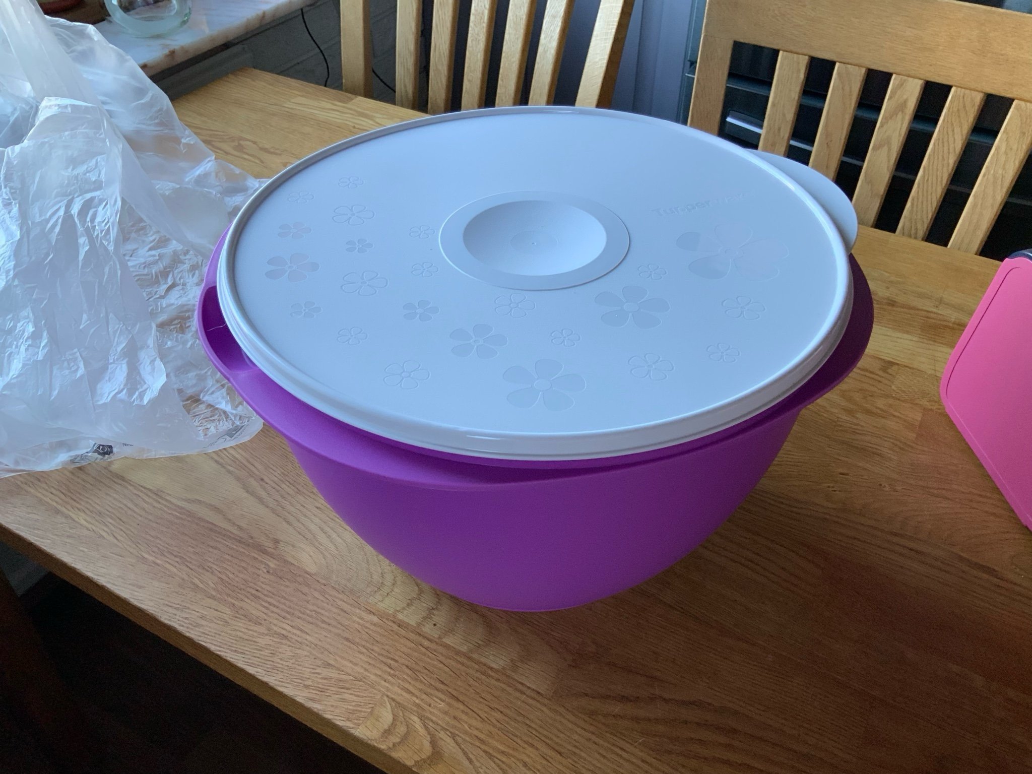 Tupperware legacy burk med Lock 10l | Köp på Tradera (681990322)