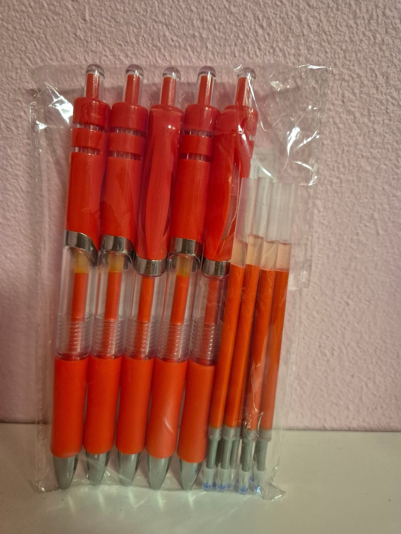 5 red pens and 10 refiller | Köp på Tradera (693723399)
