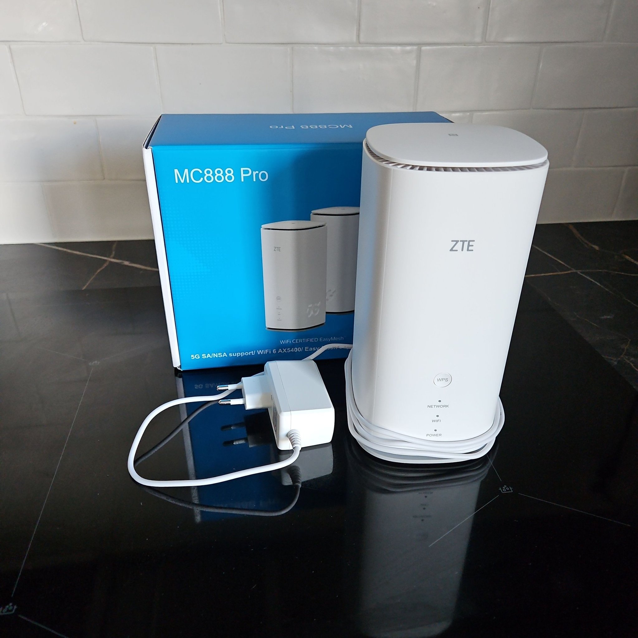 Se produkter som liknar ZTE MC888 Pro router MC 888 5G på Tradera ...