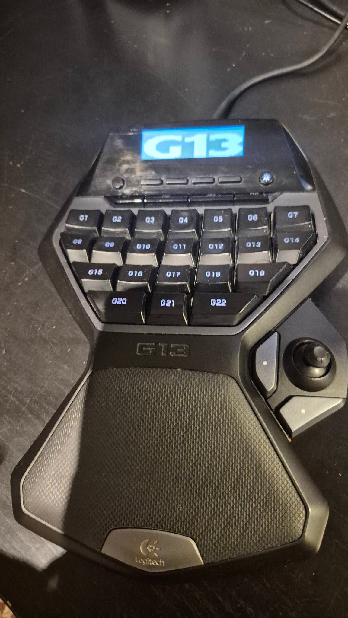 Se produkter som liknar Logitech G13 Advanced Gameboard på Tradera ...
