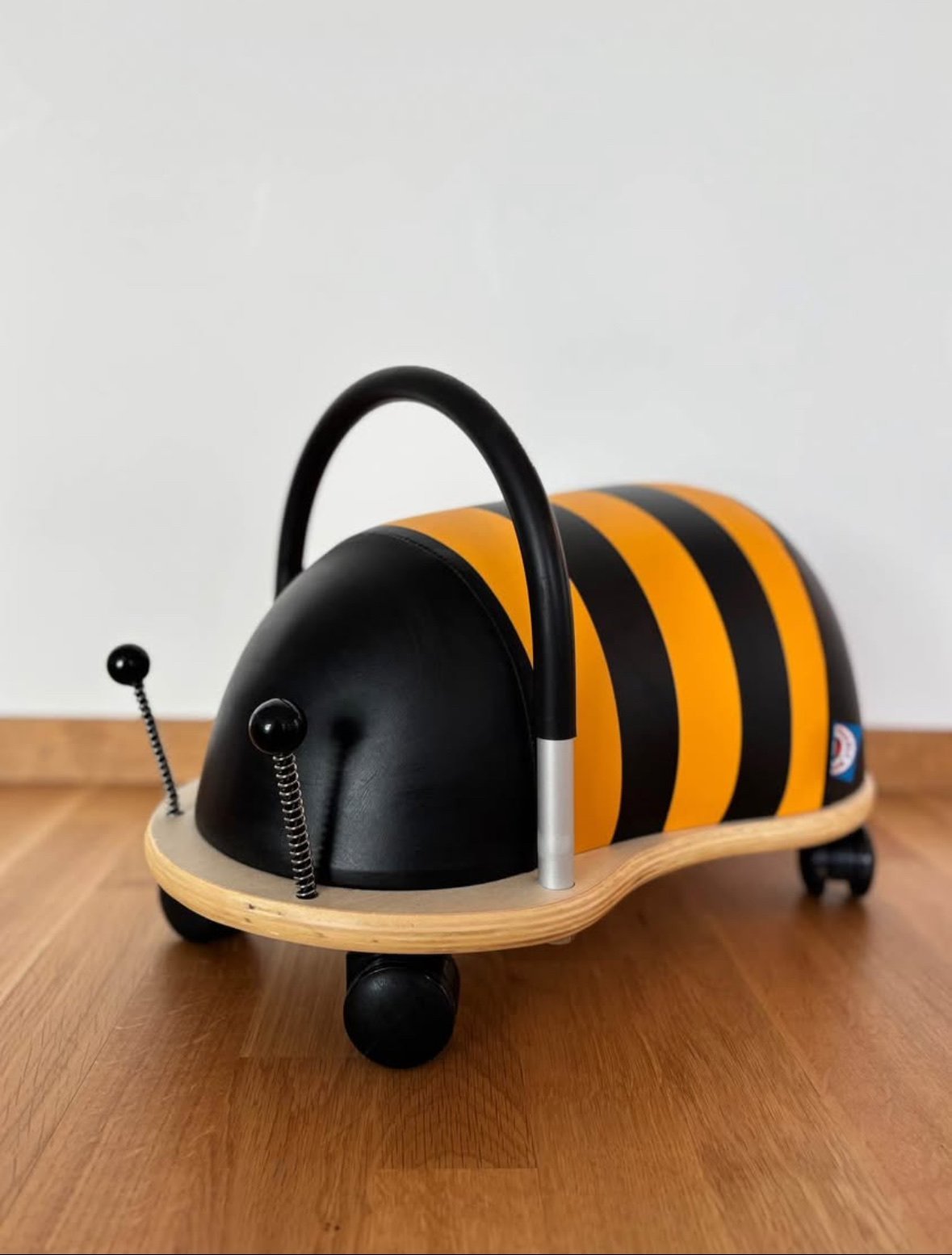 Se produkter som liknar Wheely Bug Bi åkleksak nypris.. på Tradera (698767800)