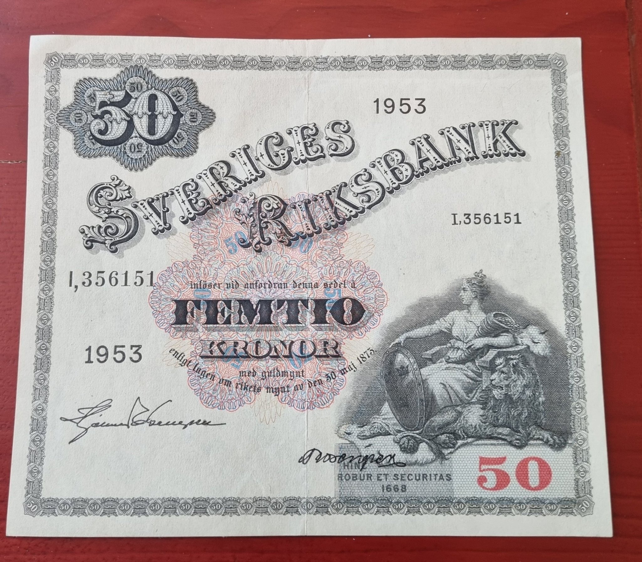 Se produkter som liknar 50 kr sedel 1953.mycket lätt .. på Tradera ...