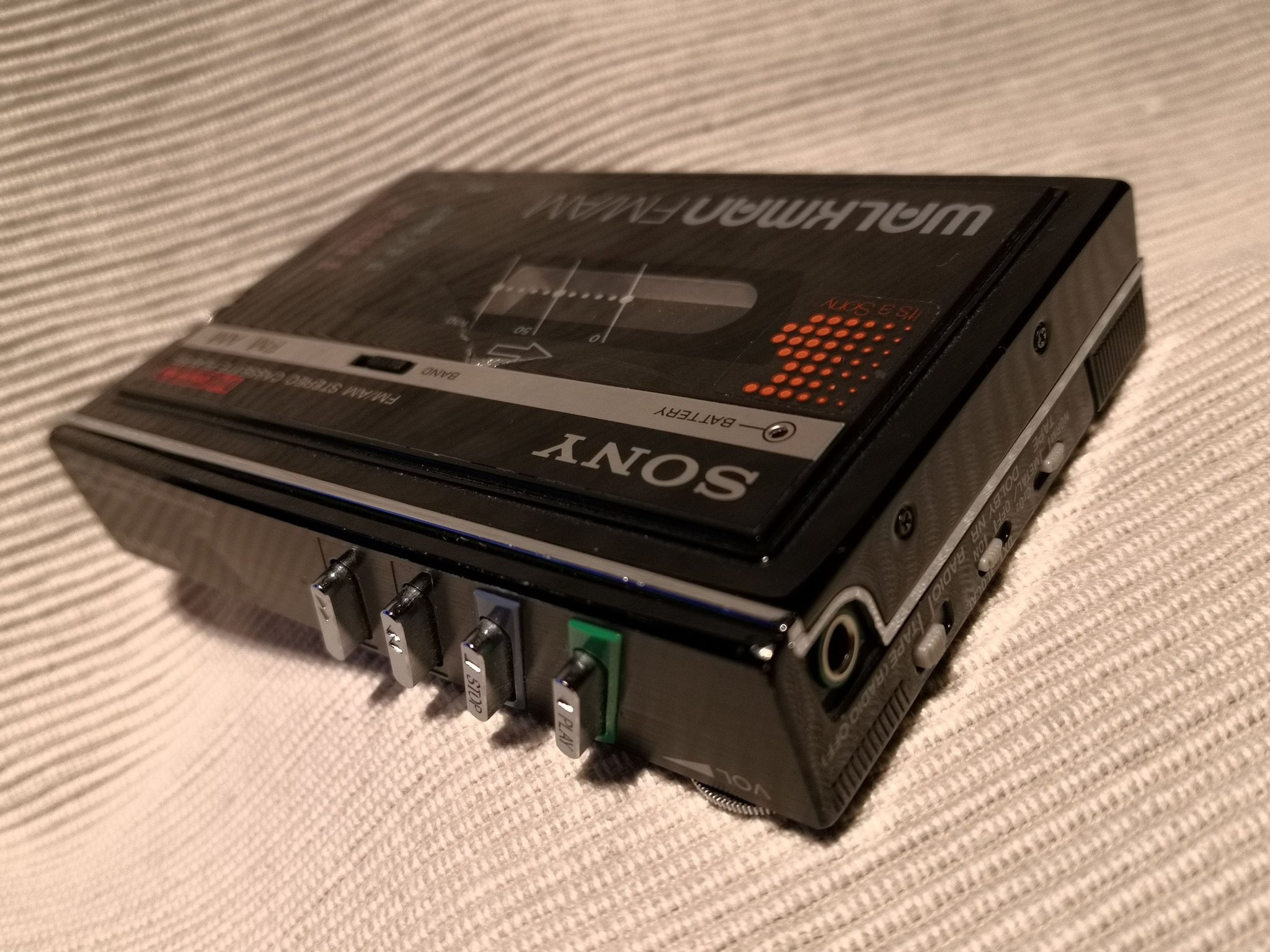 Freestyle - SONY "WALKMAN" WM- F10 II, FM/AM STEREO KASSETT PLAYER.