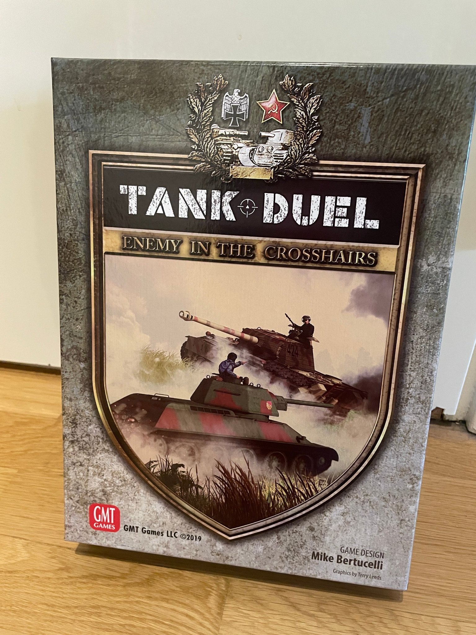 Se produkter som liknar Tank Duel: Enemy in the cross.. på Tradera ...
