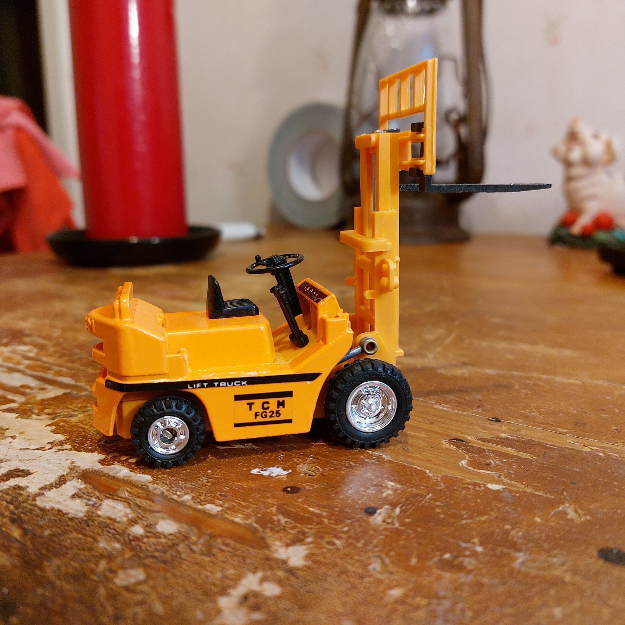 Se produkter som liknar Rare TCM FG25 Truck Shinsei M.. på Tradera ...