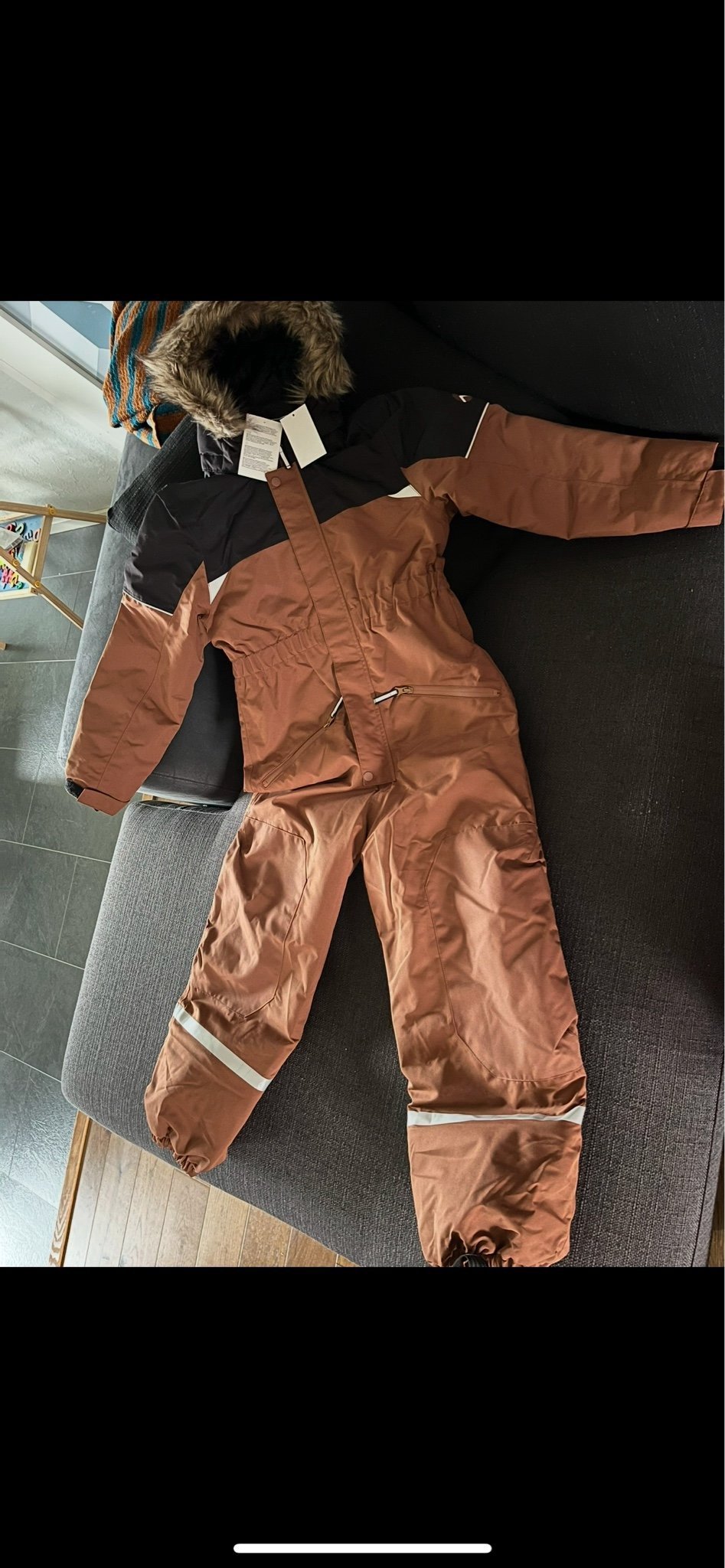 Fin ny brun vinteroverall med pälsluva. Storlek.. | Köp på Tradera ...