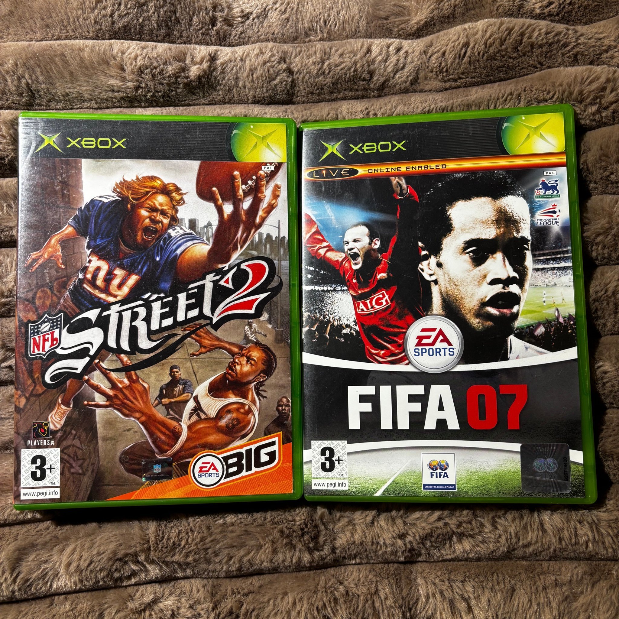 Xbox FIFA 07 och NFL Street 2 | Köp på Tradera (702602358)