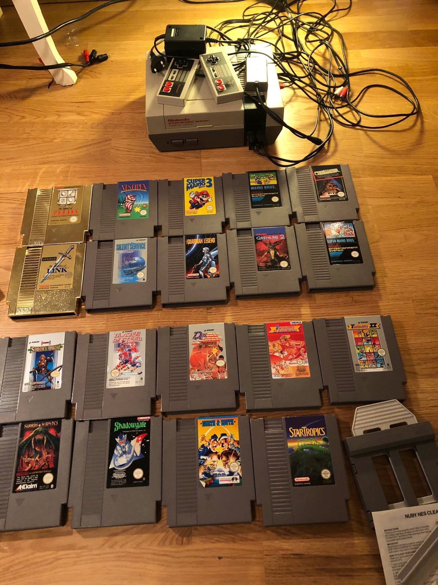 Nintendo 8 bit komplett med 19 spel och renjöri.. (366250404) ᐈ Köp på ...