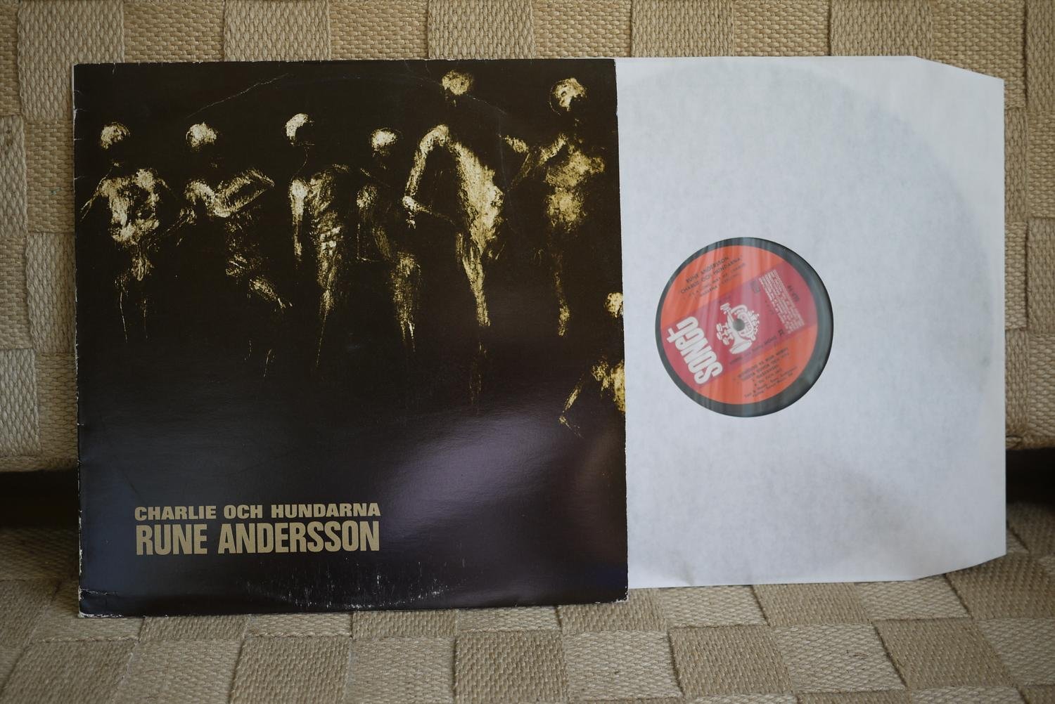 Rune Andersson - Charlie Och Hundarna LP 1968 | Köp på Tradera (596772013)