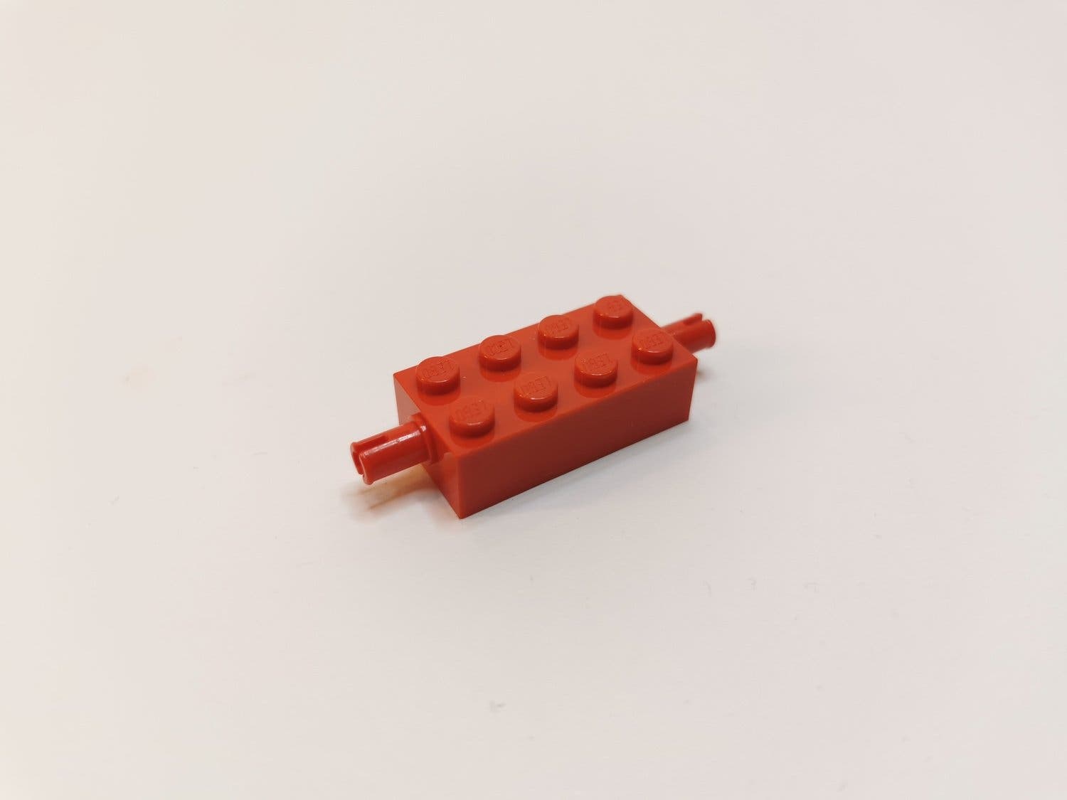 Lego - brick - 2 pin - 2x4 - part 6249 - röd | Köp på Tradera (649647597)