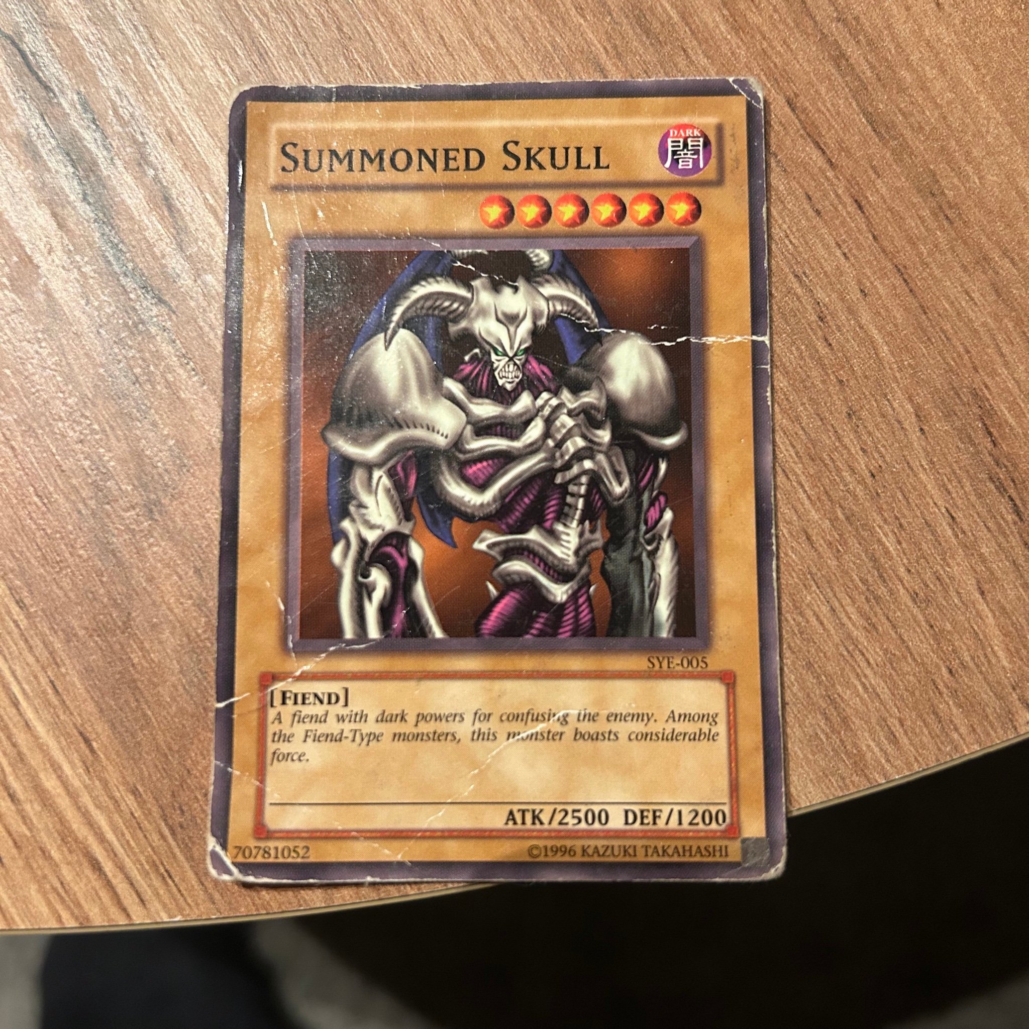 Se produkter som liknar Summoned Skull Yu-Gi-Oh! Kort.. på Tradera ...