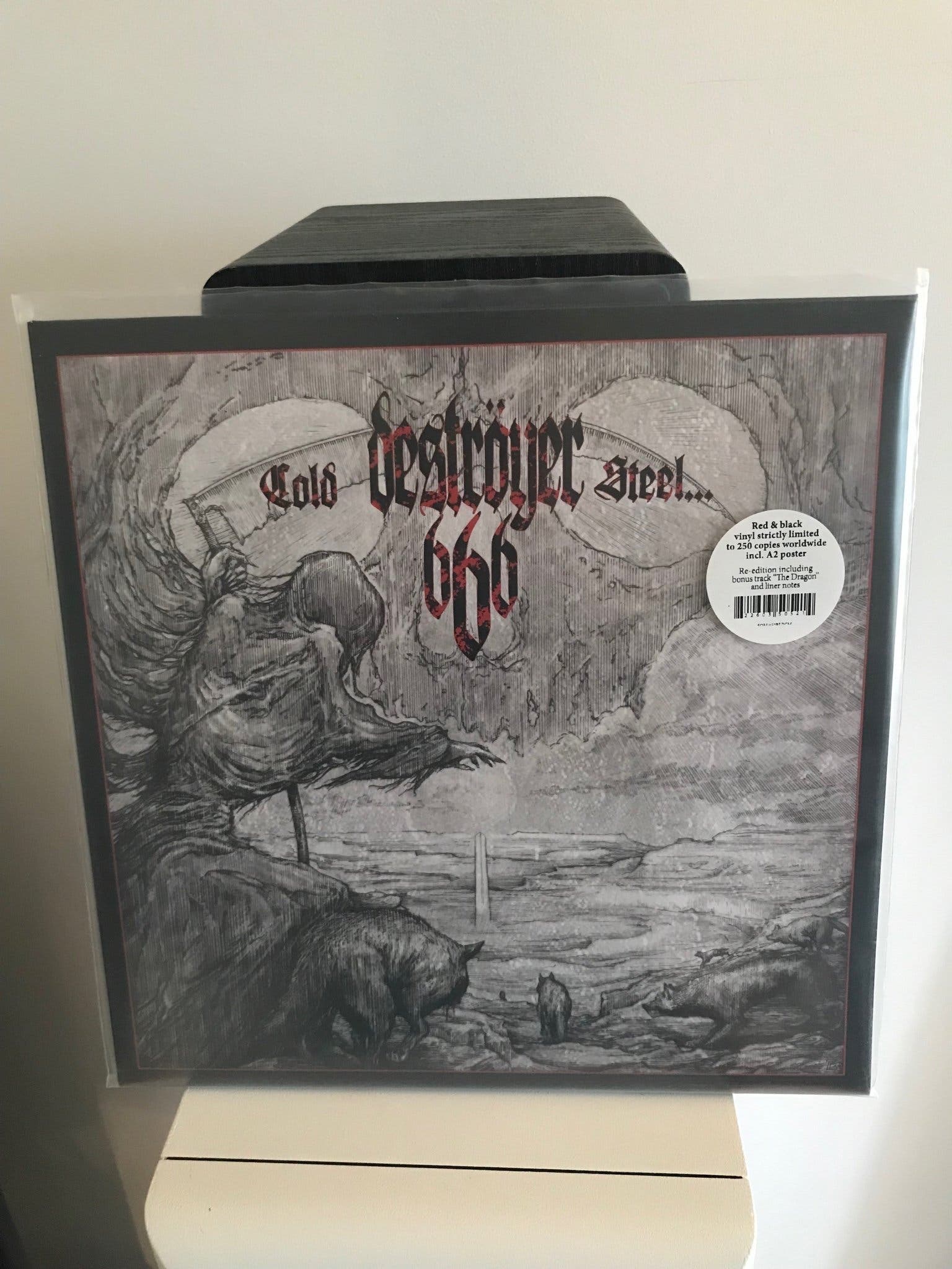 Deströyer 666 - Cold Steel - Röd/Svart Vinyl - .. | Köp på Tradera ...