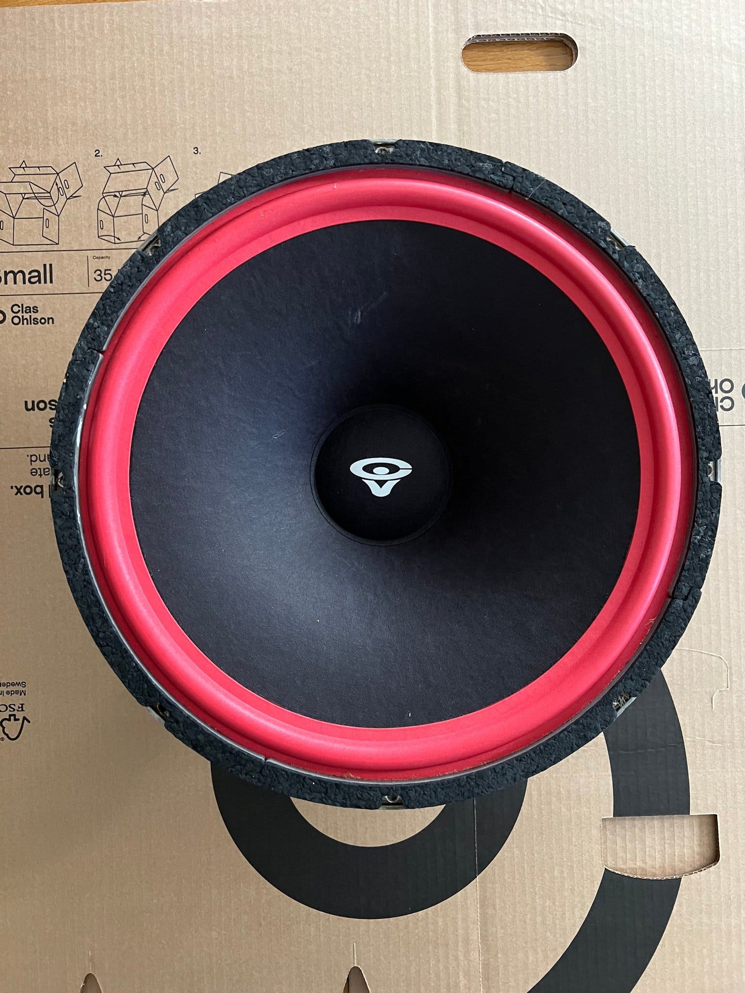 Se produkter som liknar Cerwin Vega Bas Woofer 15" på Tradera (694612911)