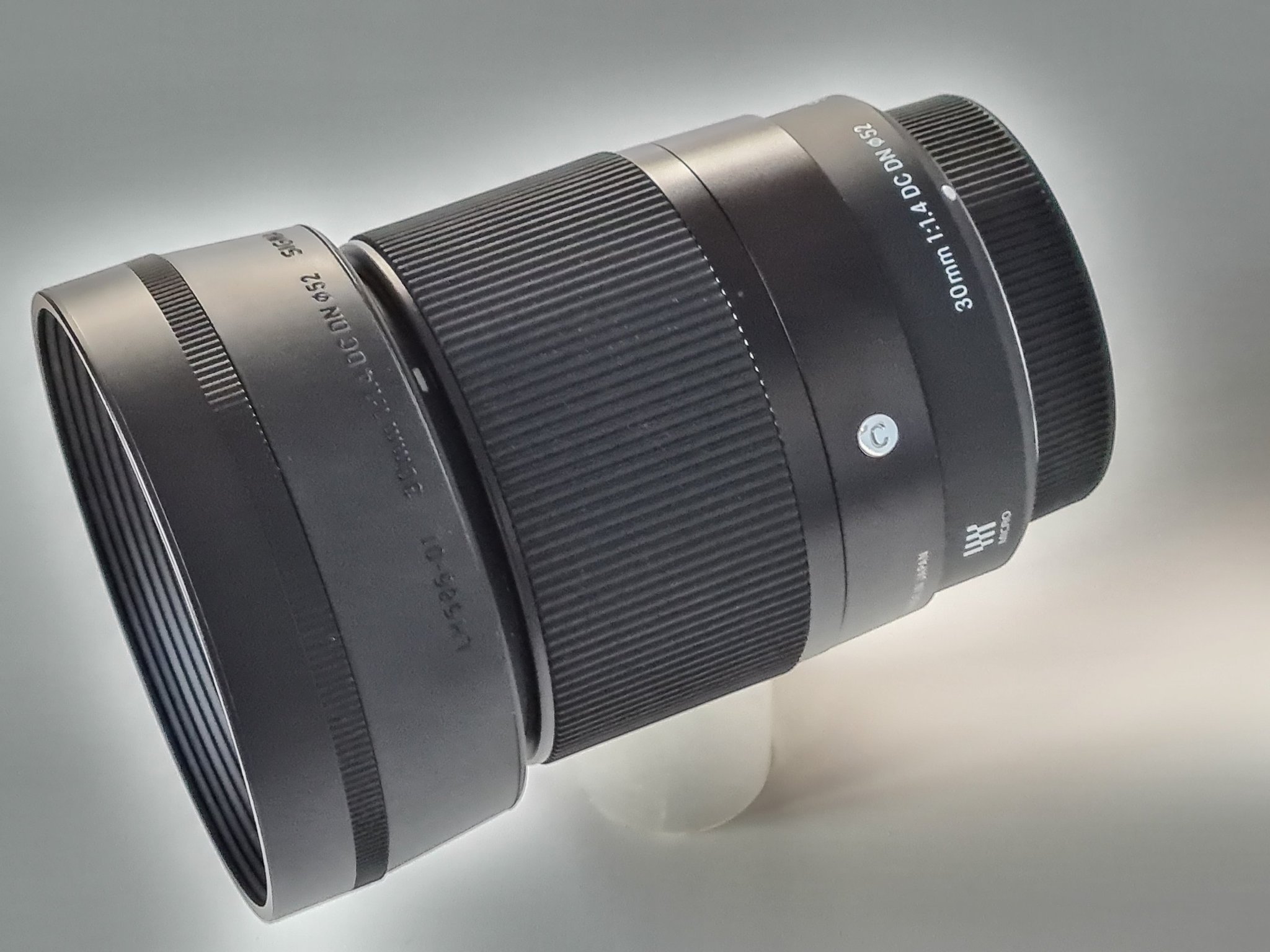 Sigma 30mm f/1.4 DC DN till MFT | Köp på Tradera (713615767)