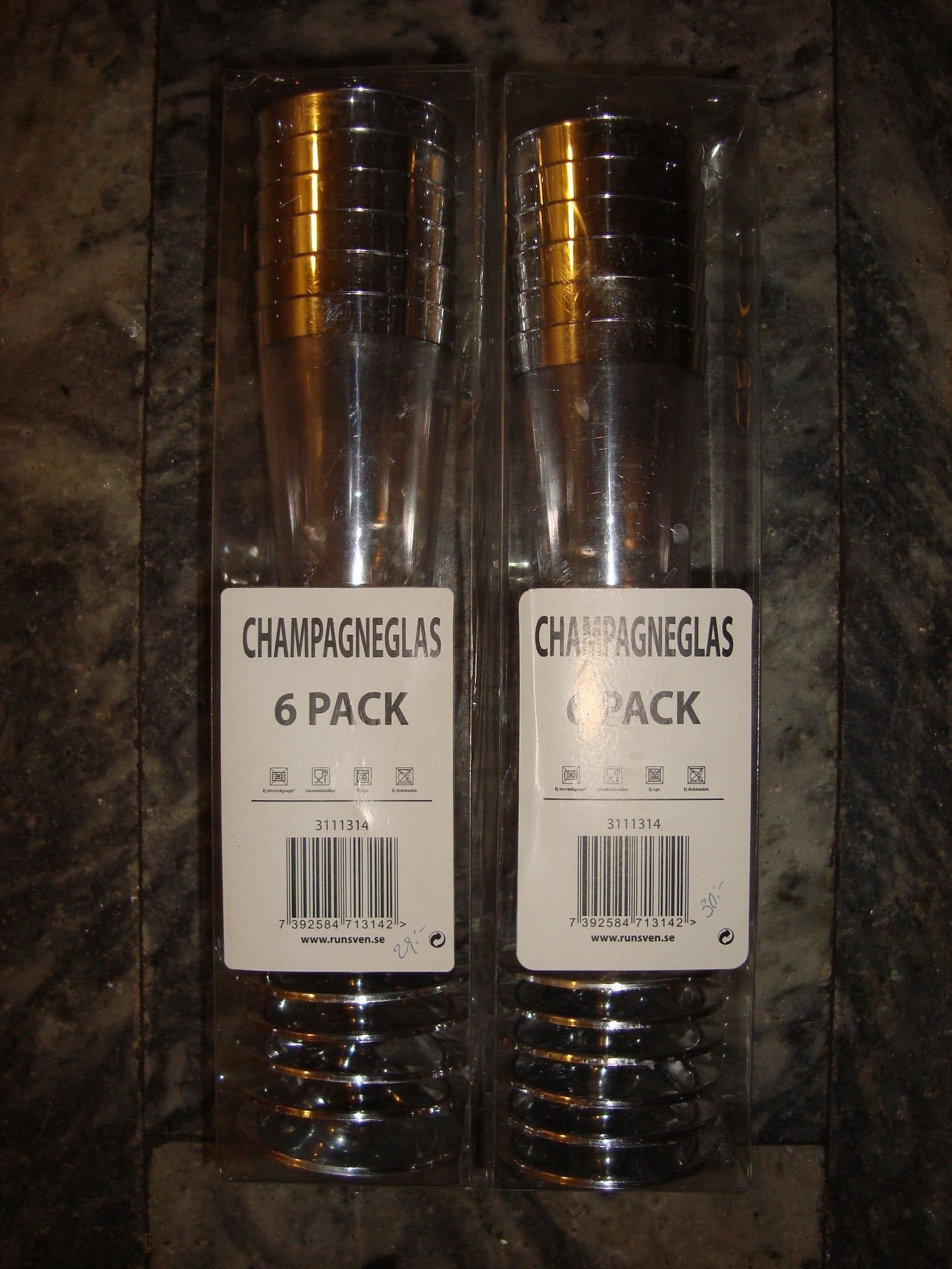 12 st. champagneglas silverkant med fot. Plast... | Köp på Tradera ...