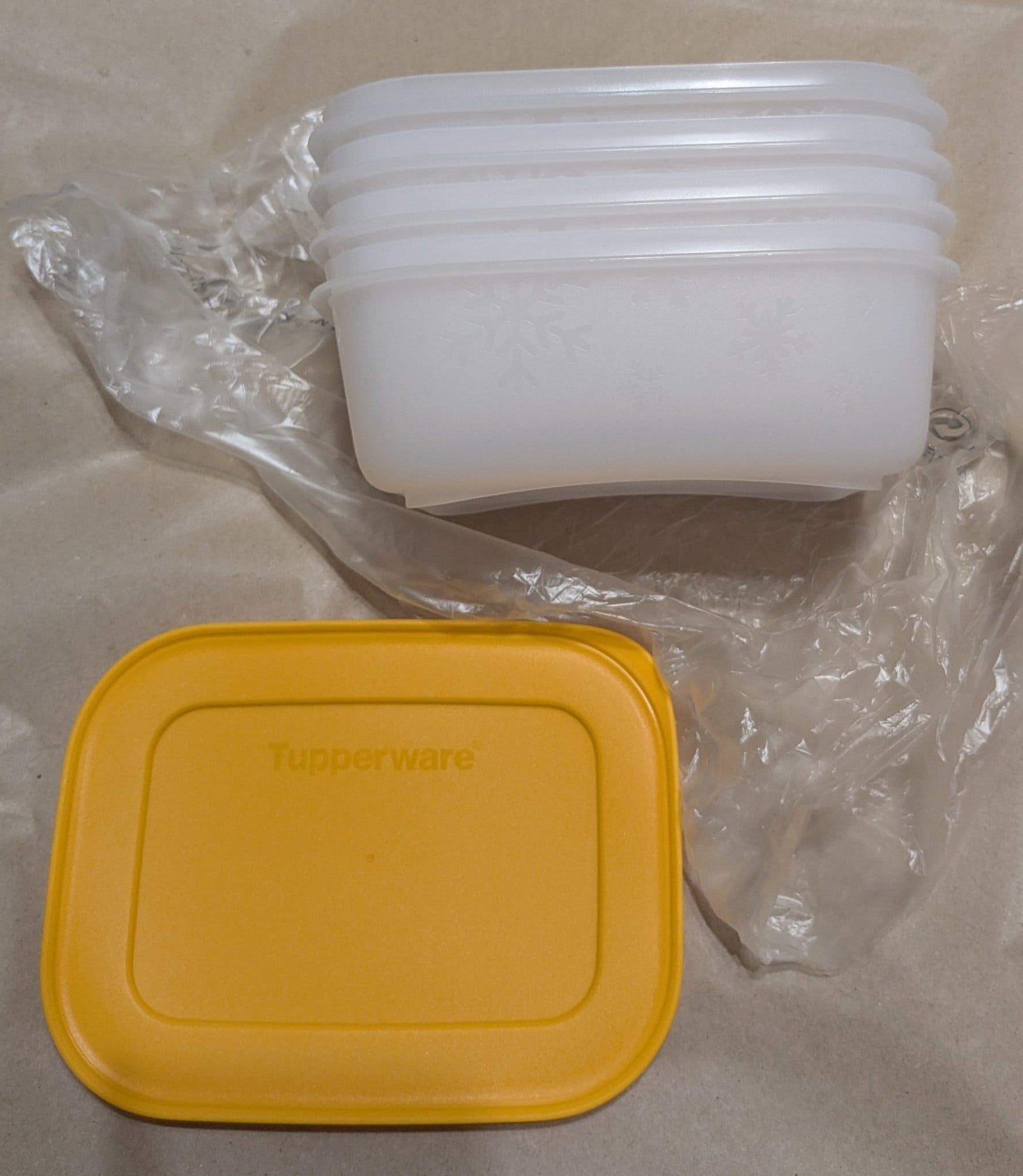 Se produkter som liknar Tupperware frysburkar 4-pack .. på Tradera ...