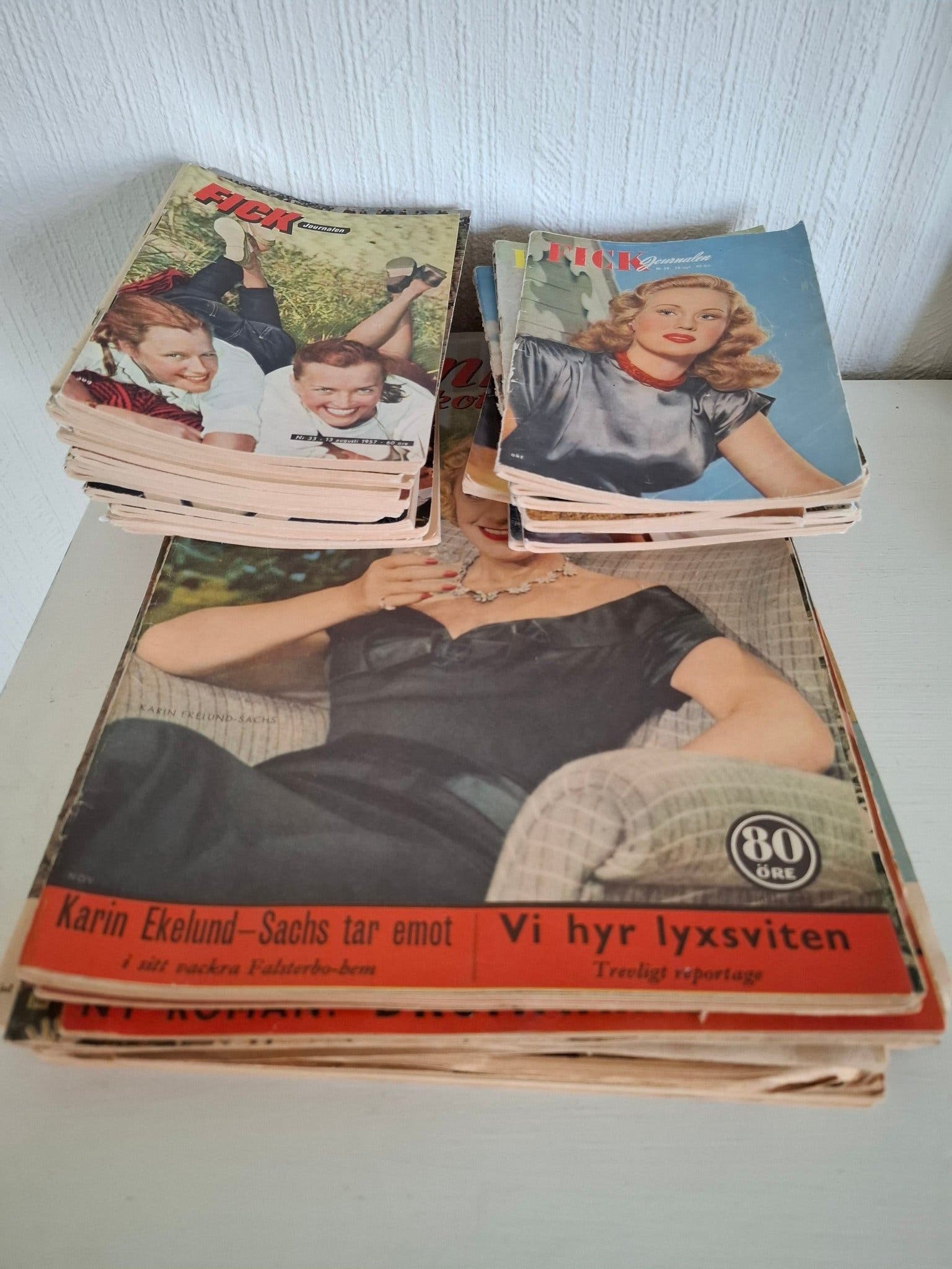 Se produkter som liknar Samling av äldre tidningar: F.. på Tradera ...