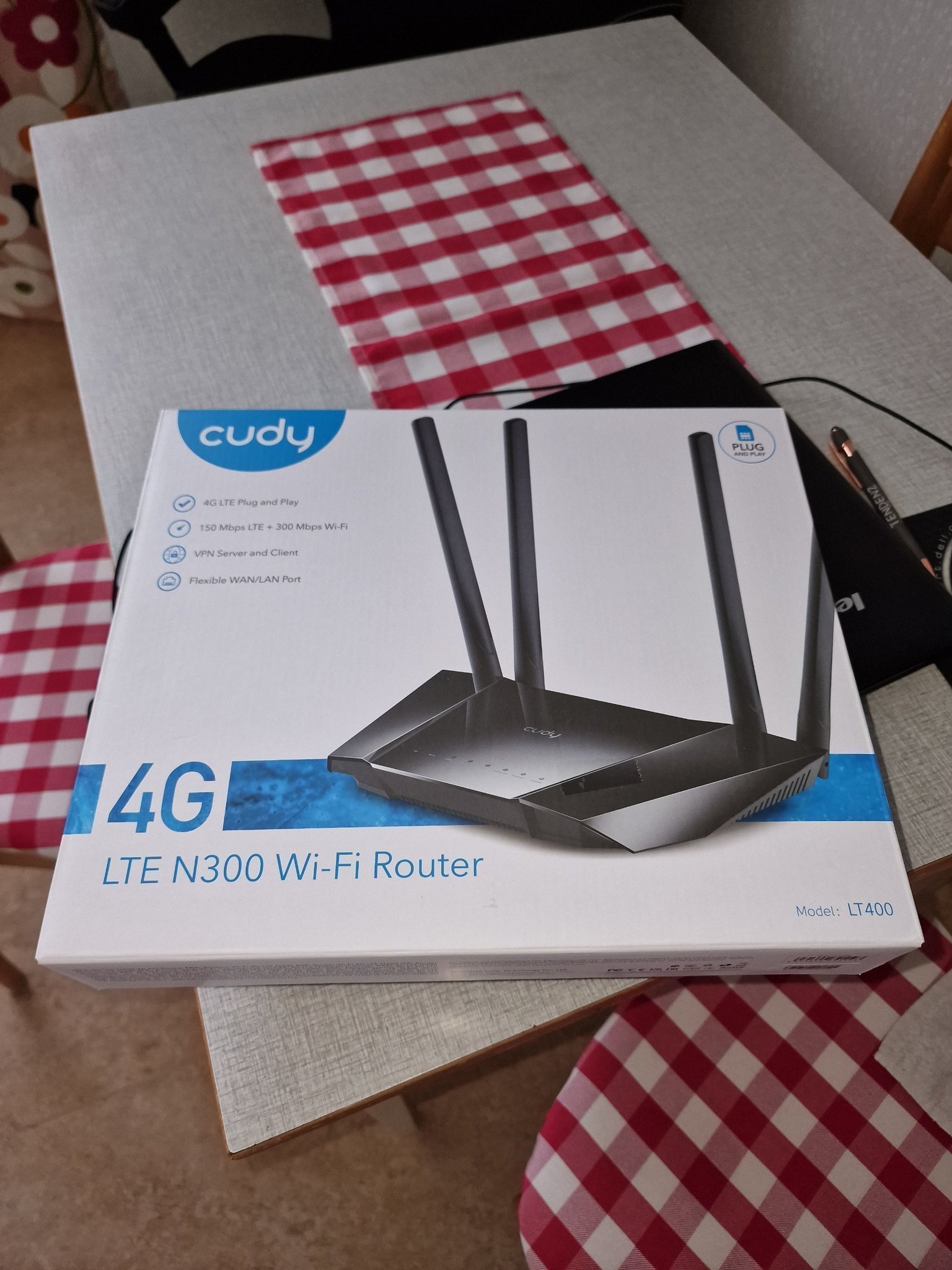 Se produkter som liknar Cudy 4G LTE N300 Wi-Fi Router på Tradera ...