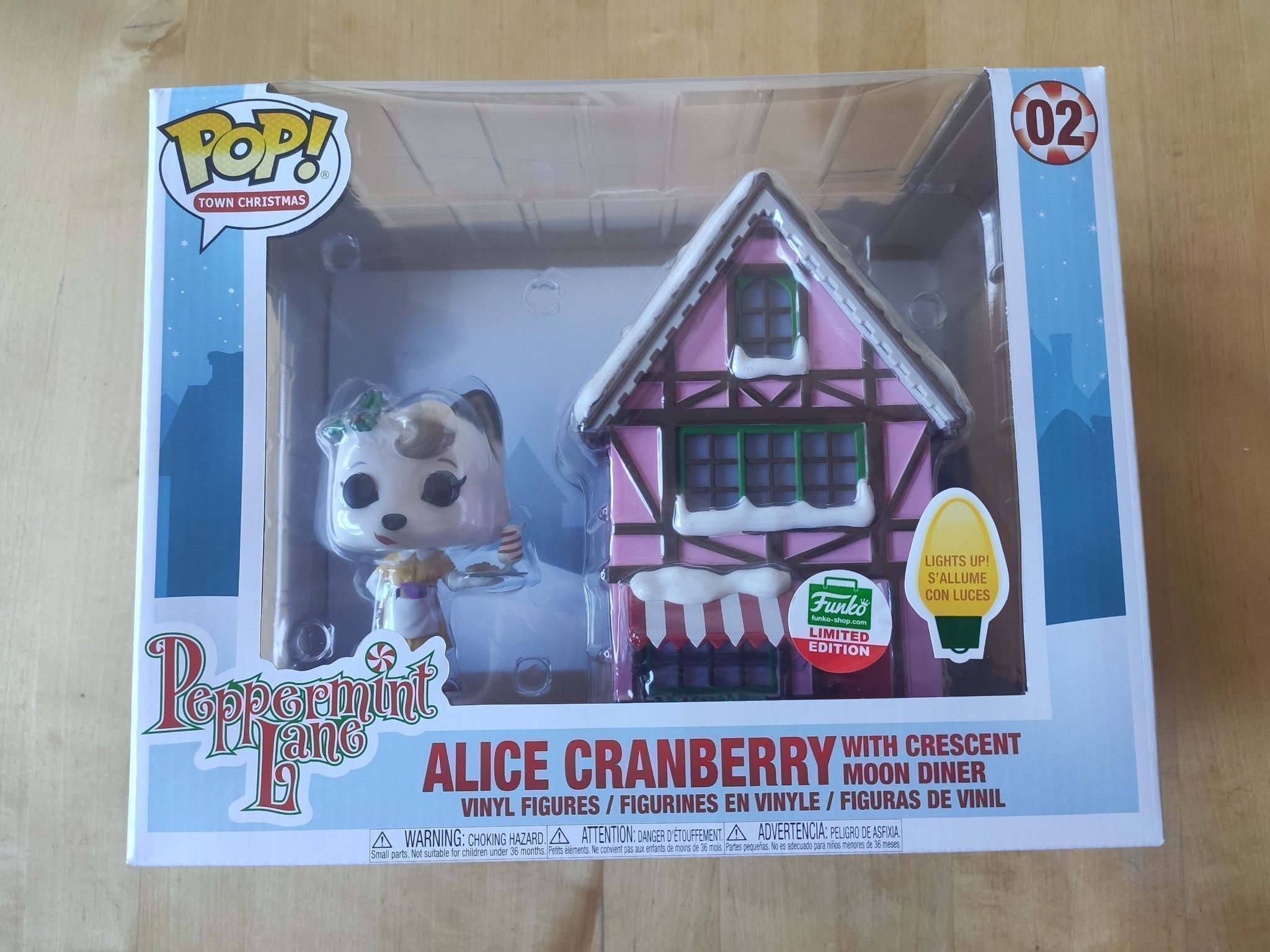 Alice Cranberry with crescent moon diner #02 / .. | Köp på Tradera ...