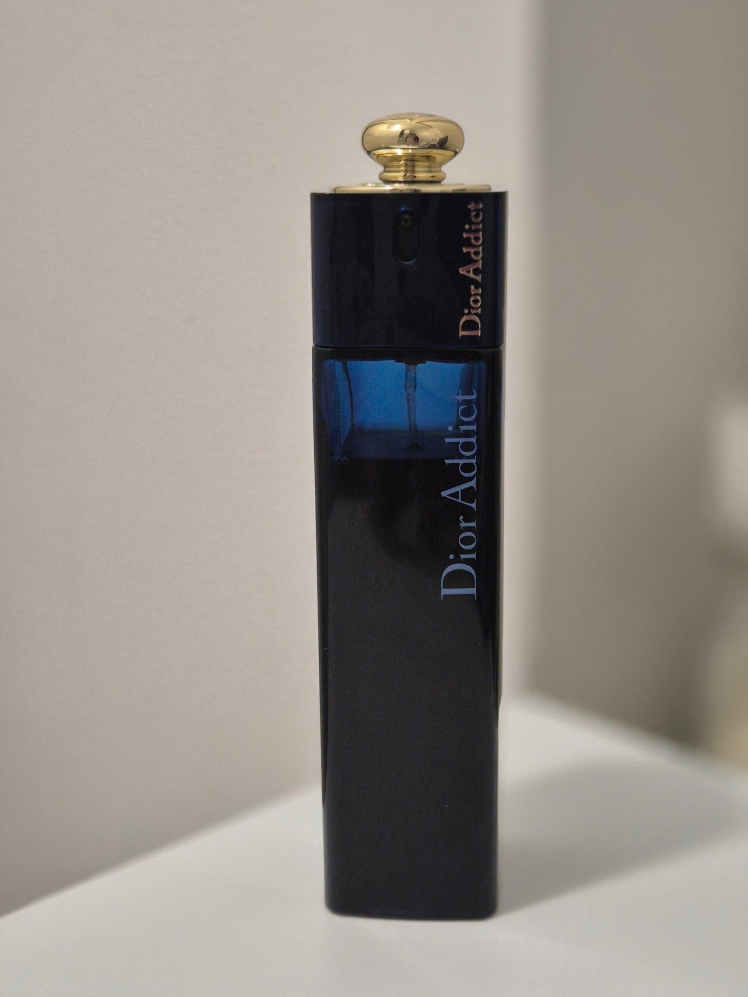 Se produkter som liknar Christian Dior Addict Eau de .. på Tradera ...