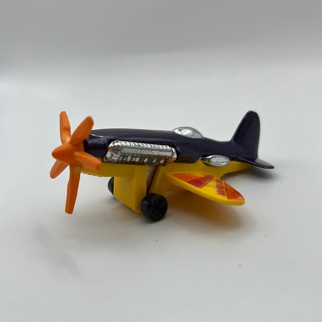 Hot Wheels Mad Props Flygplan | Köp på Tradera (687879973)