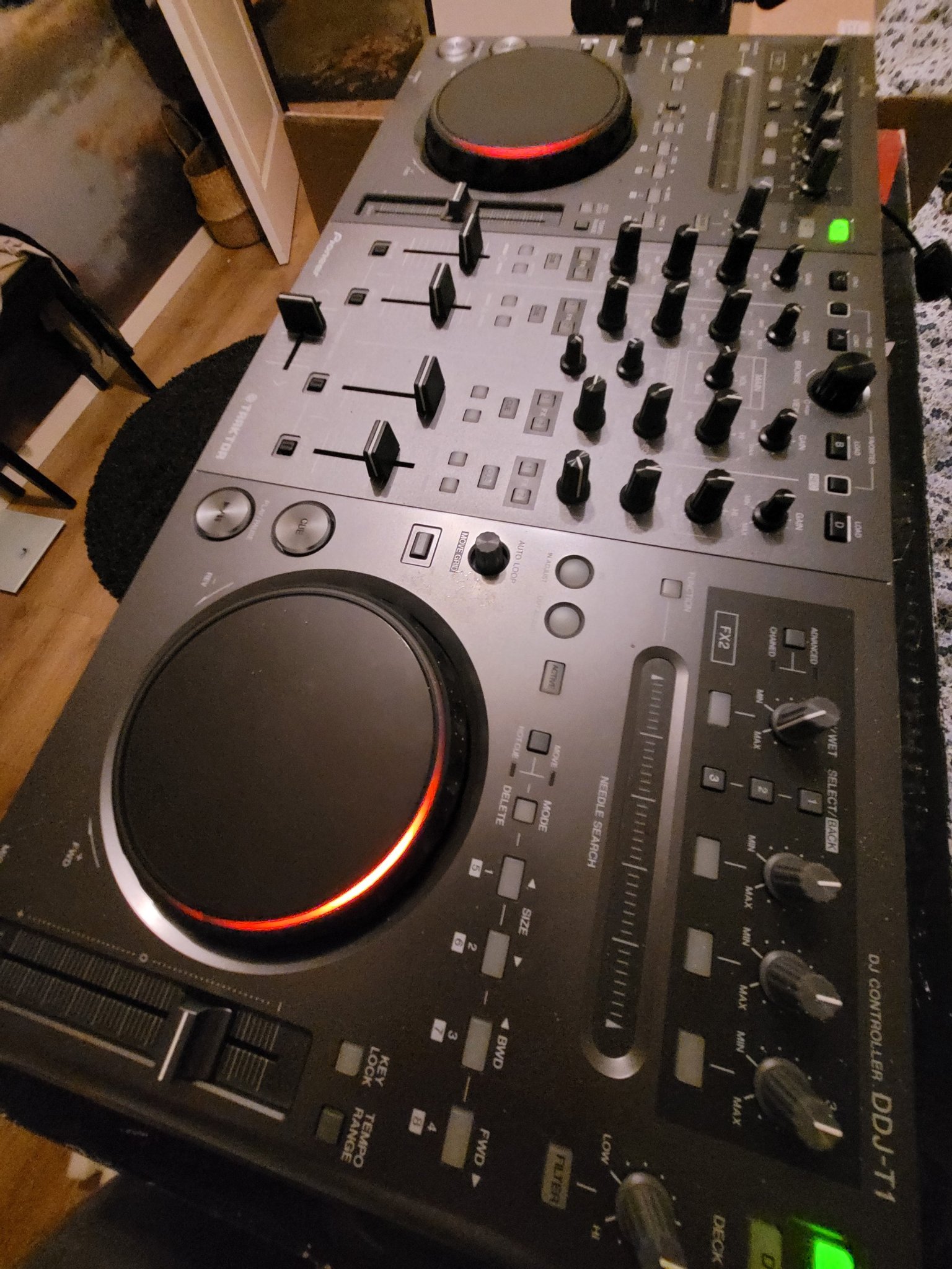 Pioneer DDJ-T1 DJ Controller | Köp på Tradera (702415015)