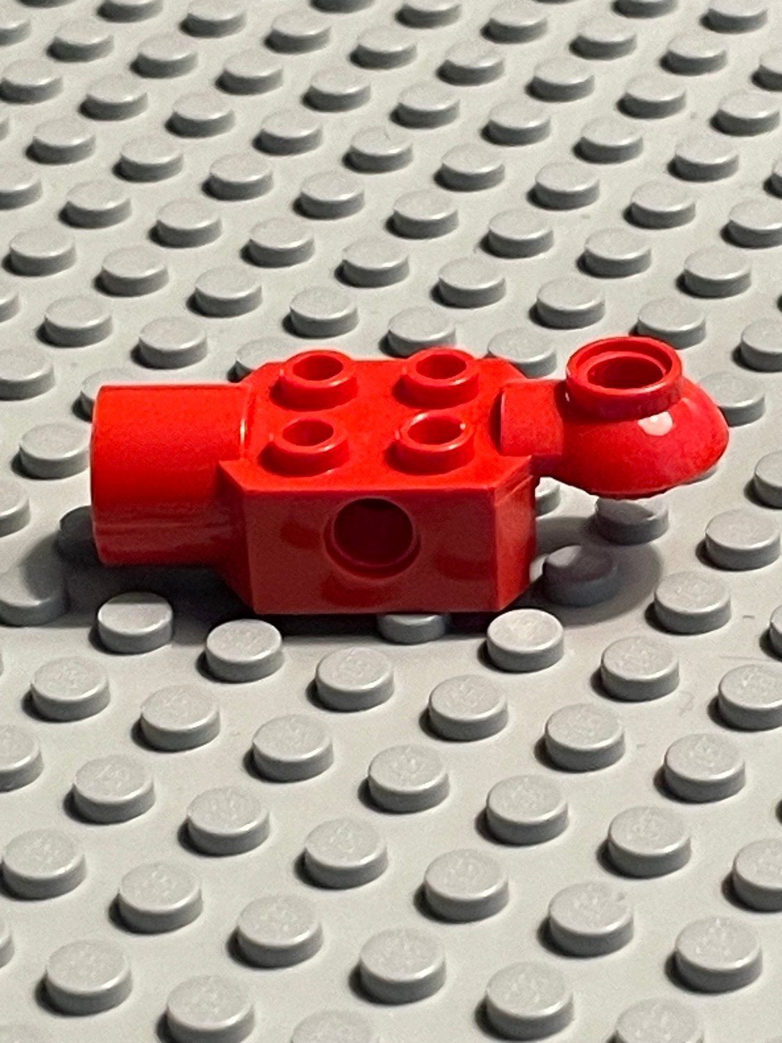 Red Technic, Brick Modified 2 x 2 with Pin Hole.. | Köp på Tradera ...