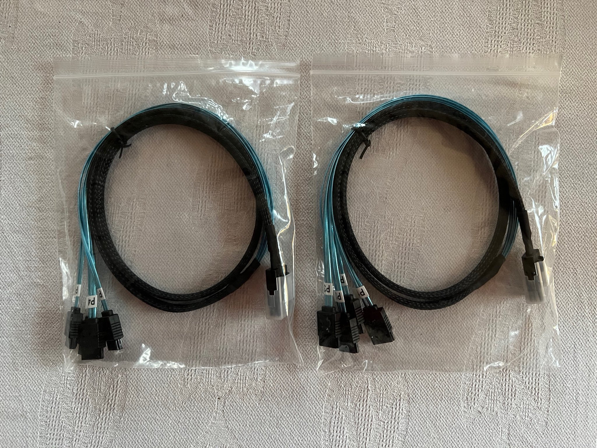 2st 100cm Mini-SAS (SFF8087) till 8st SATA | Köp på Tradera (689794755)