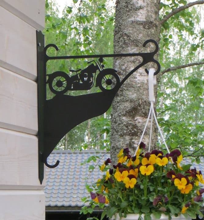 Se produkter som liknar Ampel -Blomkrukehållare MC Ol.. på Tradera ...