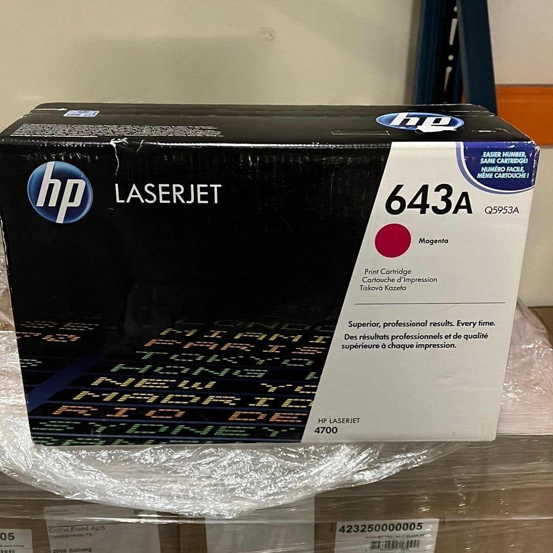 HP 643A Magenta Laserjet Print C.. | Köp från Sofus1968 på Tradera ...