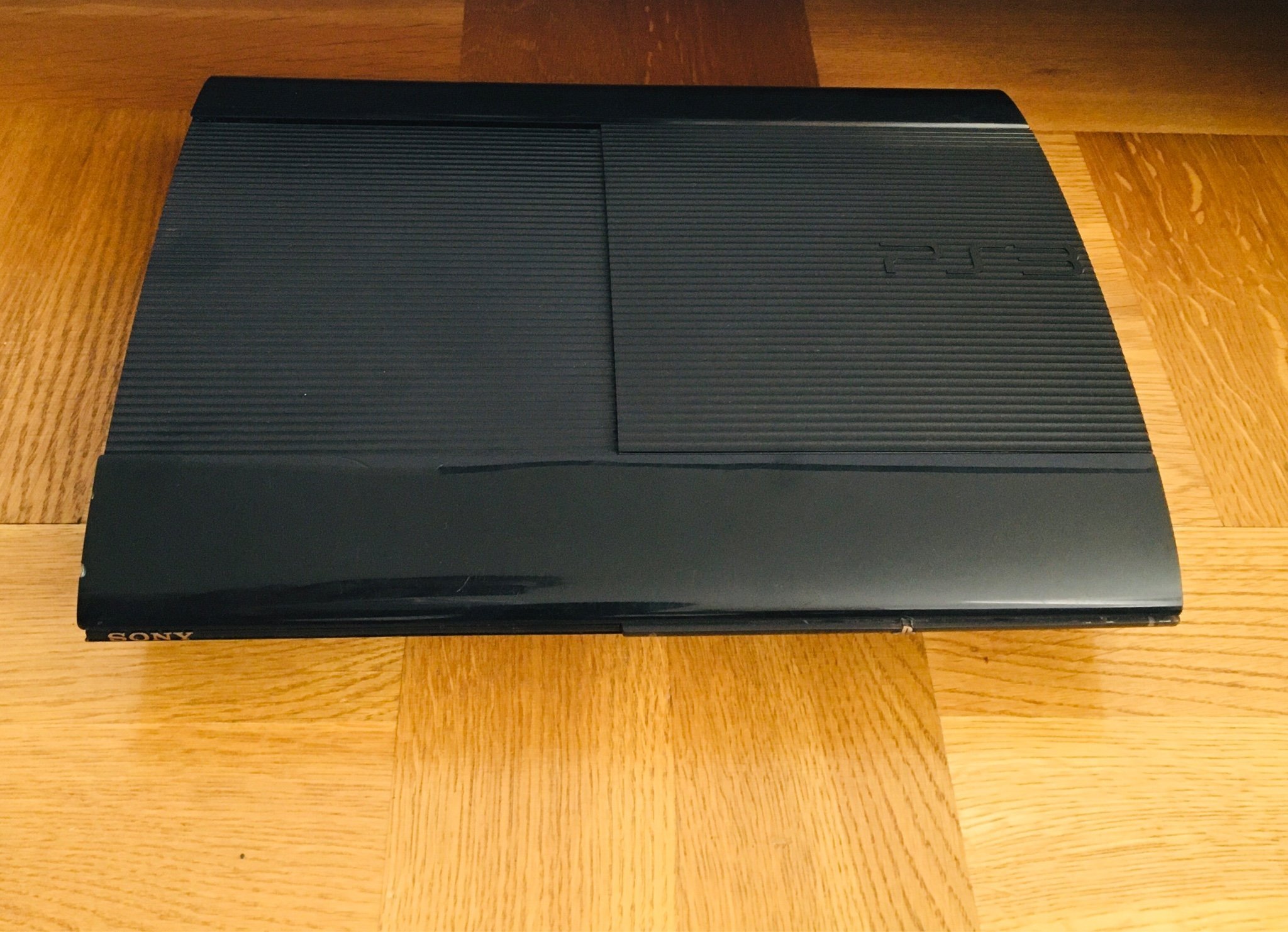 PS3 super slim 500GB (406941825) ᐈ Köp på Tradera PS3 super slim 500GB (406941825) ᐈ Köp på Tradera