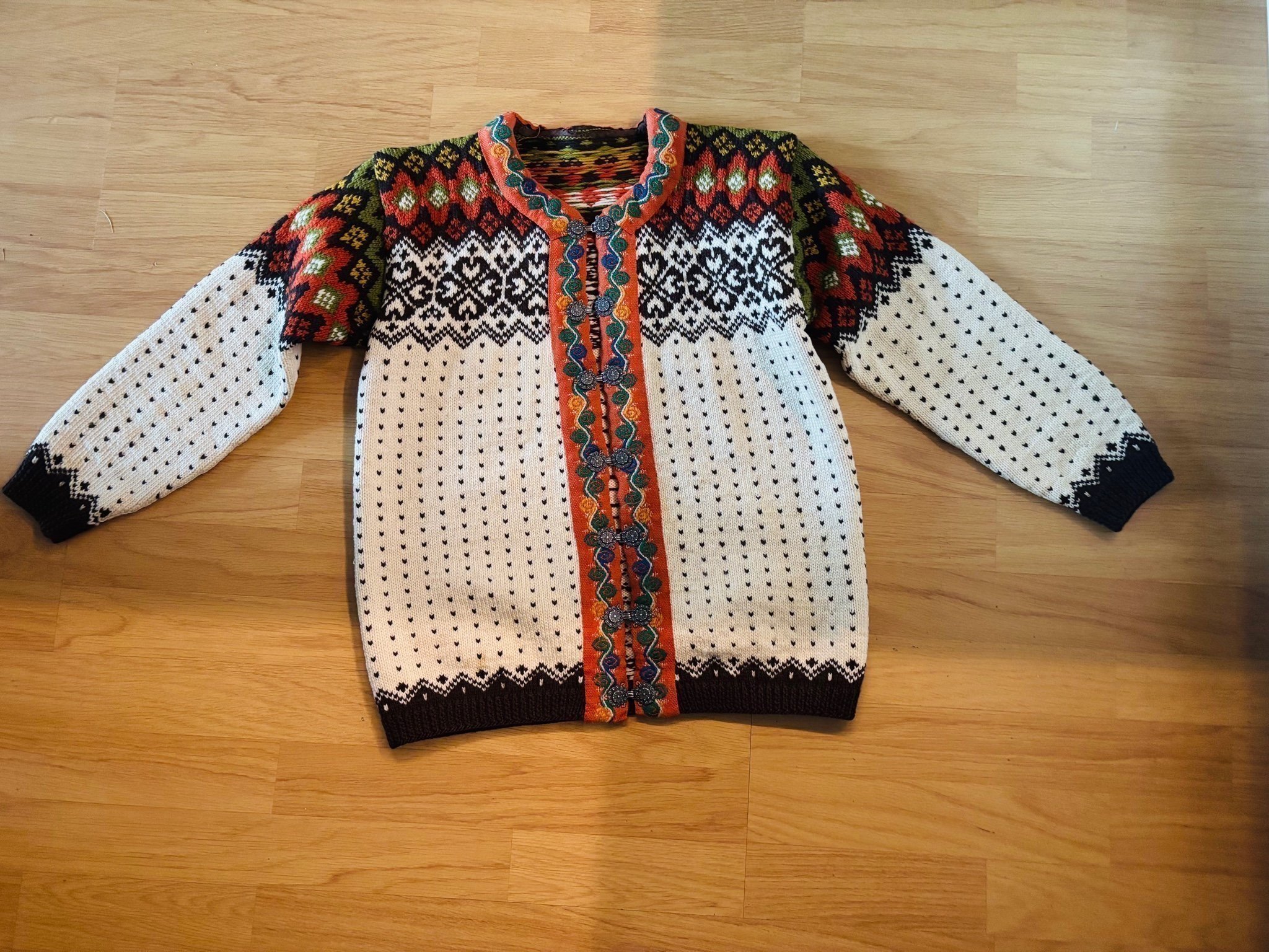 Se produkter som liknar LUSEKOFTA KOFTA VINTAGE HANDS.. på Tradera ...