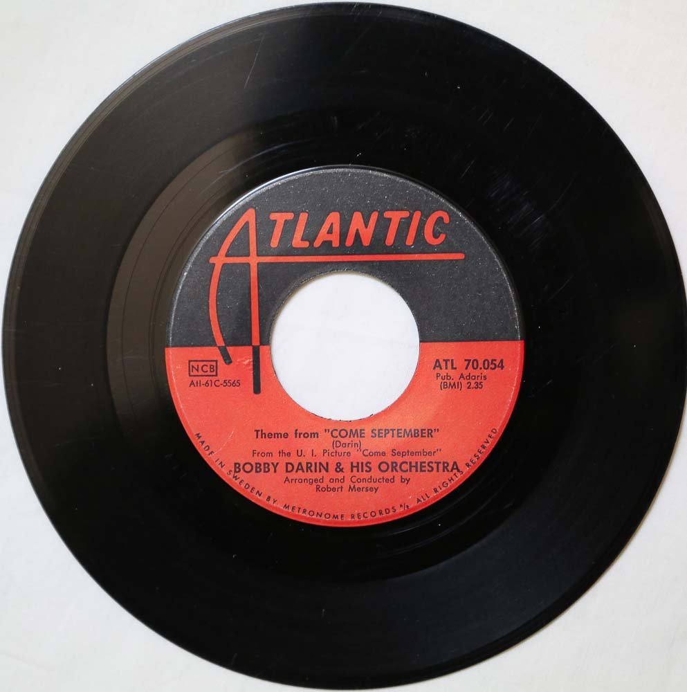 Vinylskiva med Bobby Darin och hans orkester | Köp på Tradera (636737629)