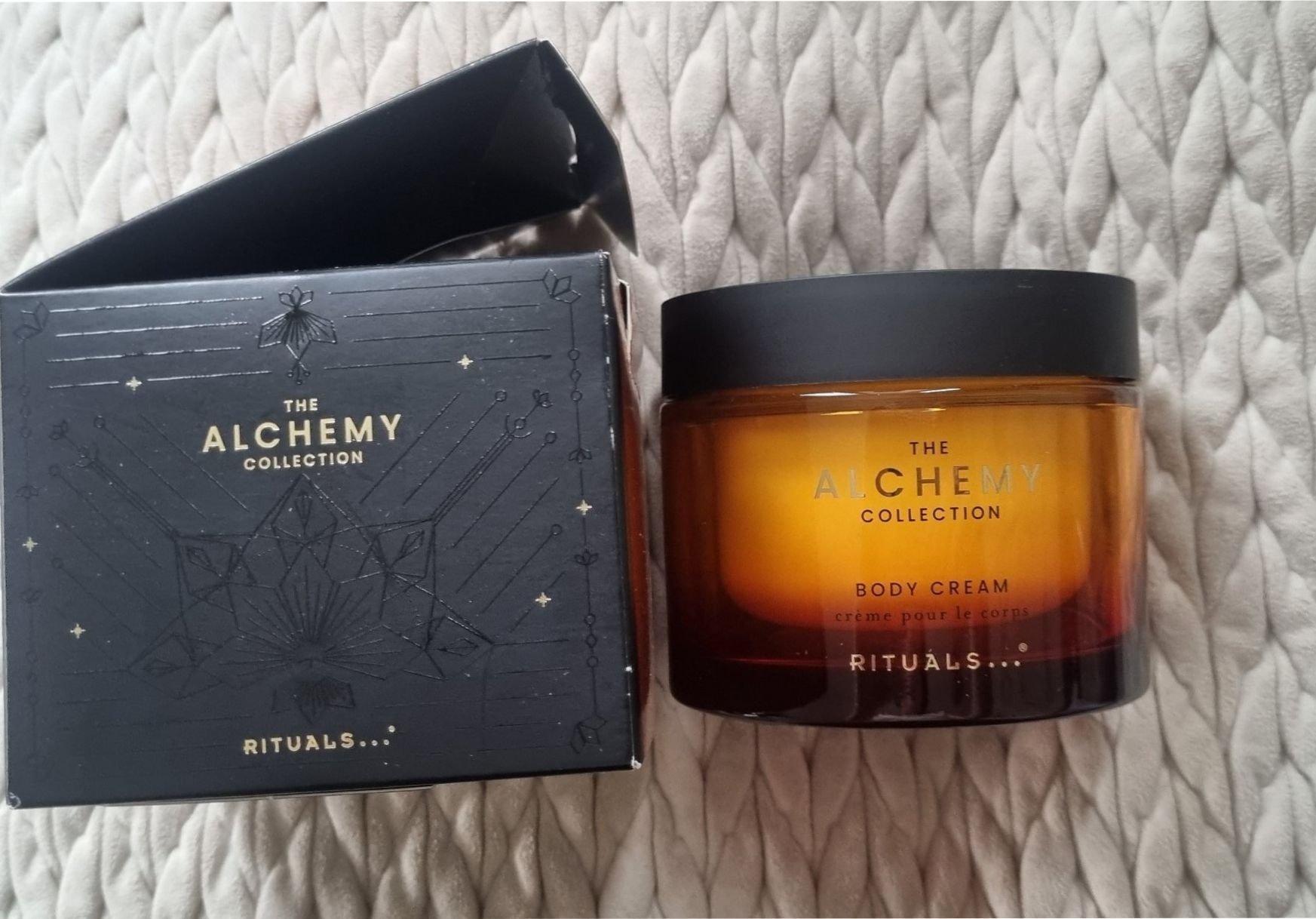 Se produkter som liknar Rituals The Alchemy Collectio.. på Tradera ...