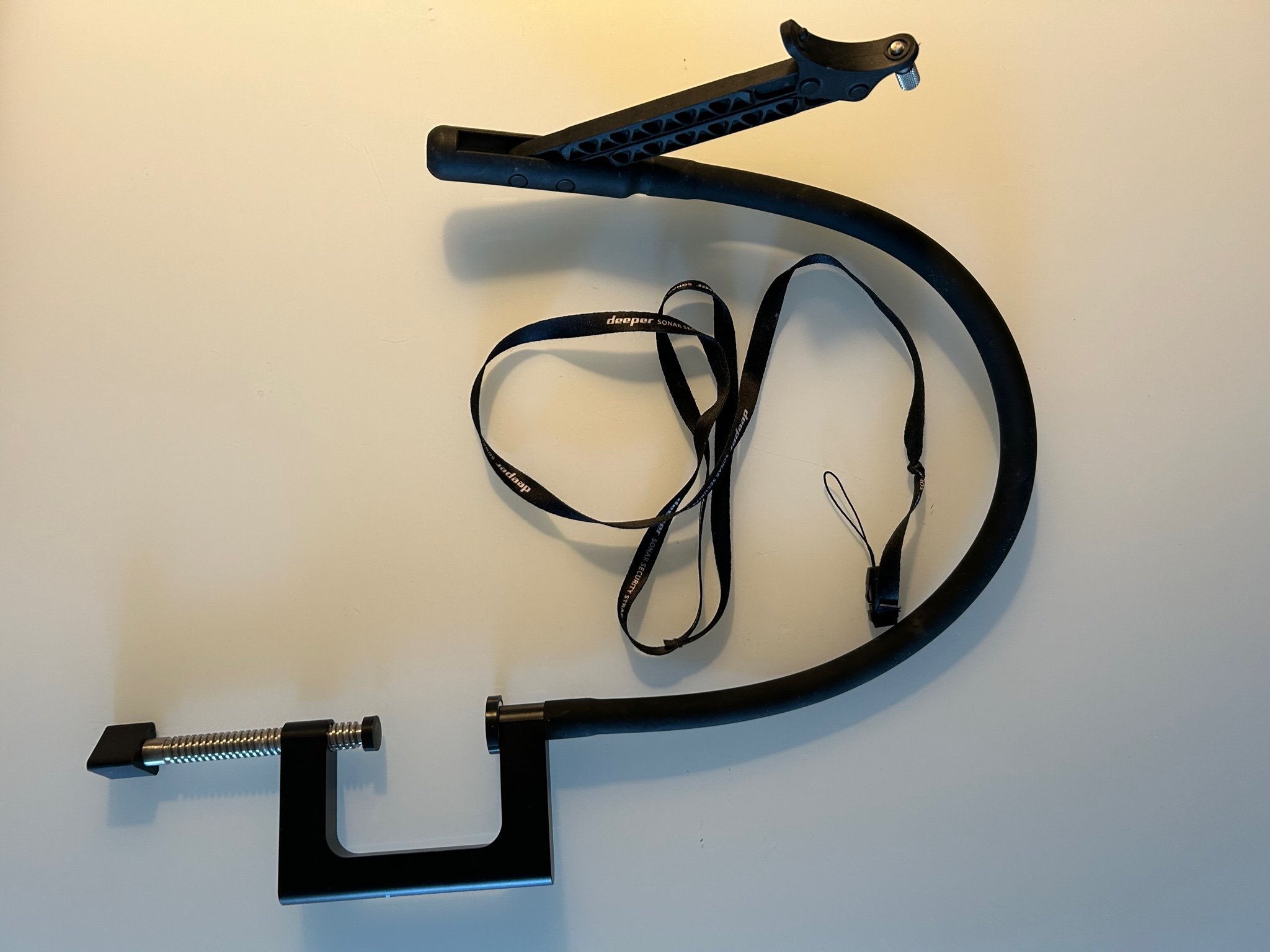 Deeper Flexible Arm Mount / Boat Mount – båtmon.. | Köp på Tradera ...