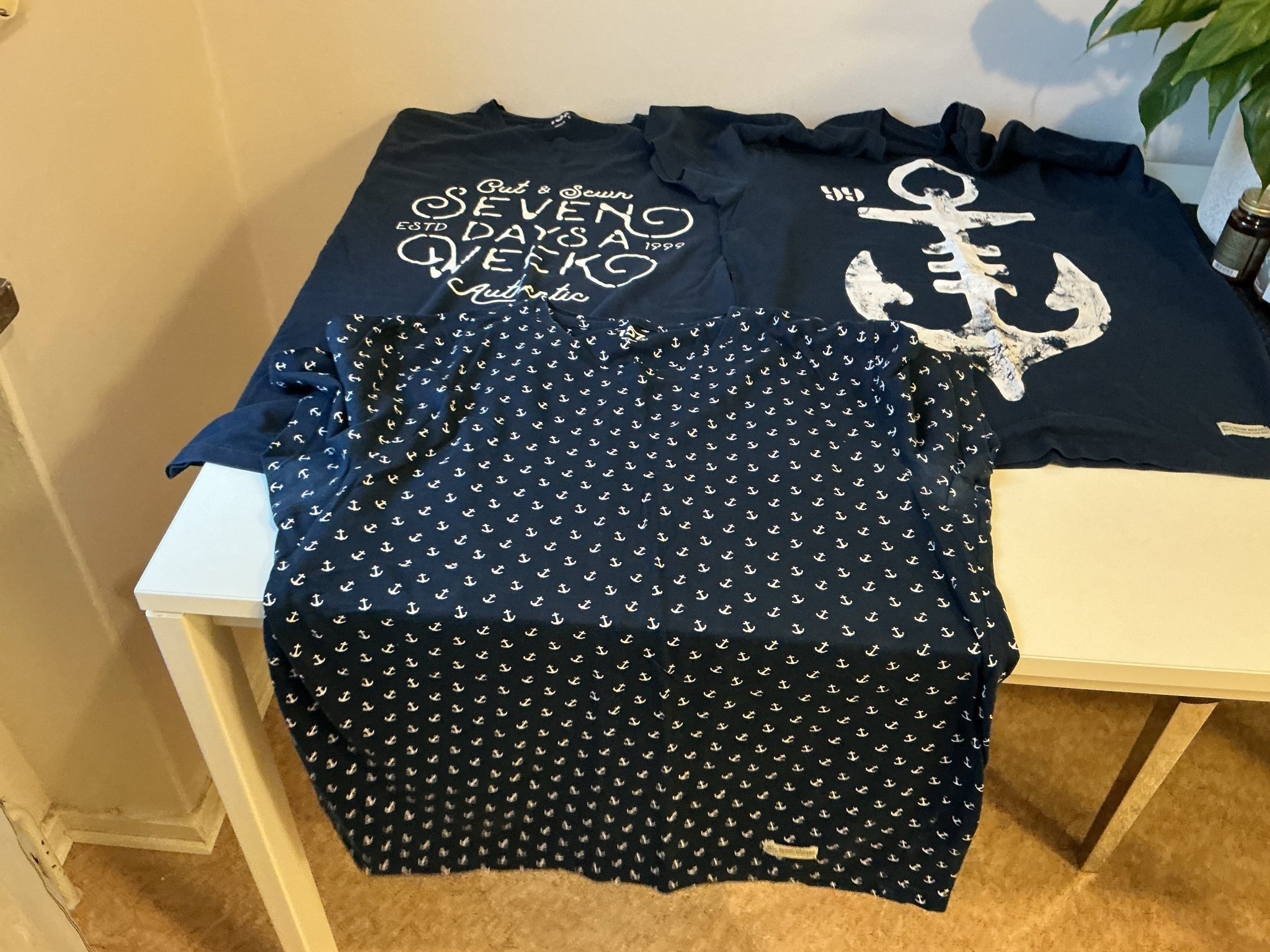 3-pack mörkblå t-shirts med ankare och text | Köp på Tradera (733511978)