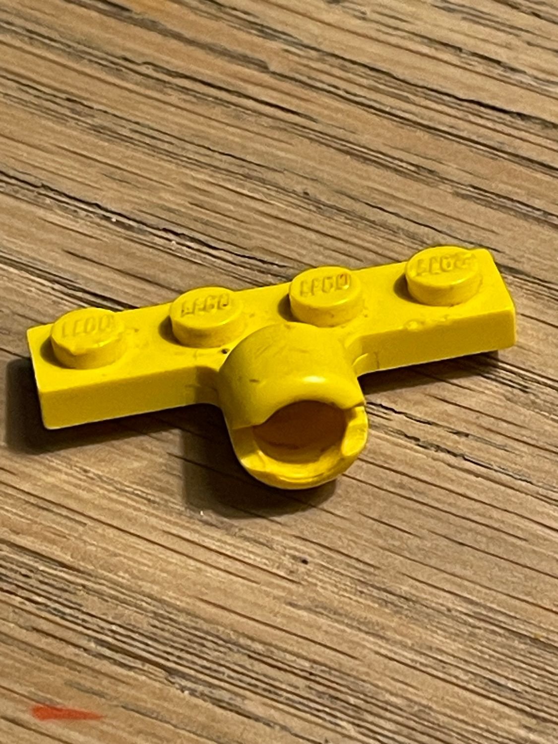 LEGO Plate, Modified 1 x 4 with Tow Ball Socket.. | Köp på Tradera ...