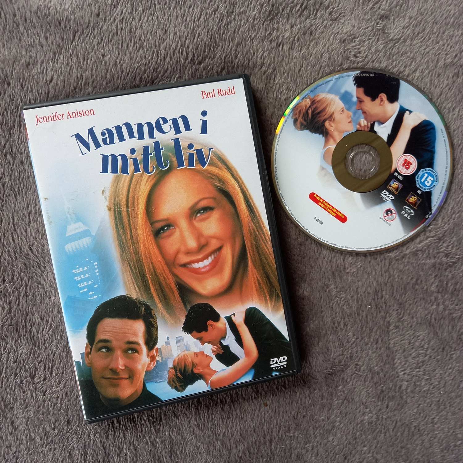 Mannen i mitt liv | Jennifer Aniston | Paul Rud.. | Köp på Tradera ...