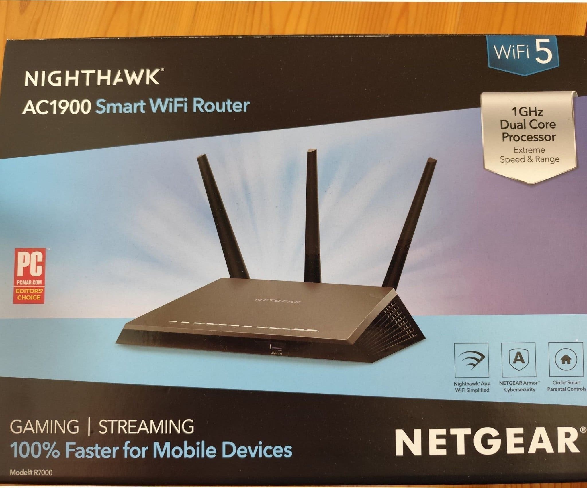 Se produkter som liknar NETGEAR Nighthawk AC1900 Smar.. på Tradera ...