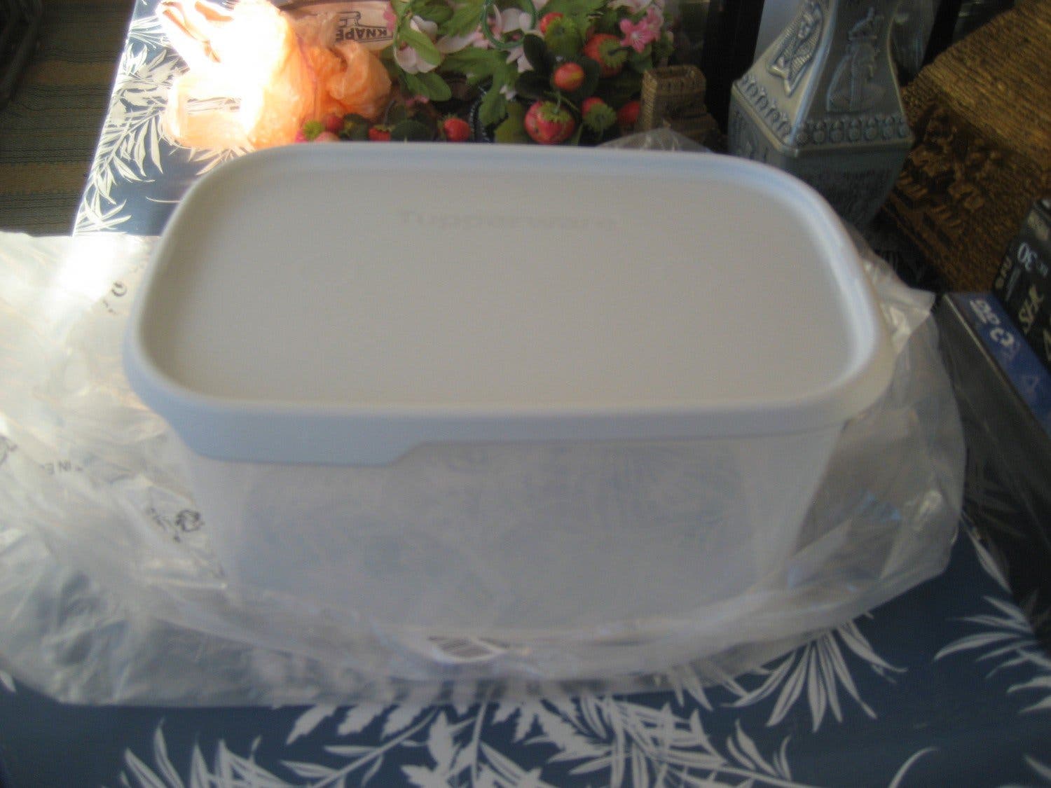 Se produkter som liknar Tupperware - One Touch Fresh .. på Tradera ...