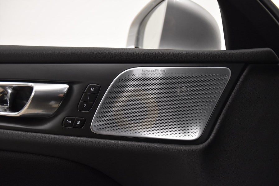 Se produkter som liknar T6 Polestar Inscription HUD B.. på Tradera ...