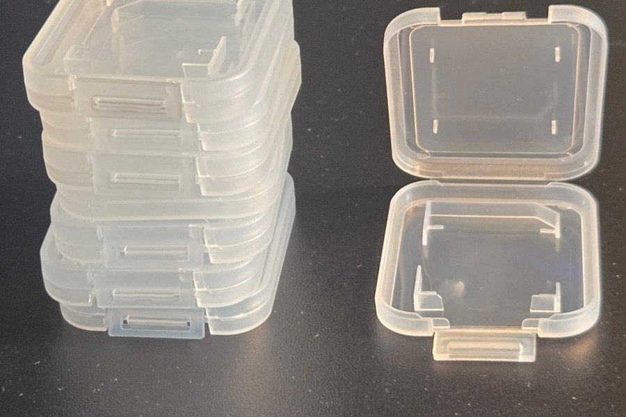 Plastask för förvaring av SD kort, SD card | Köp på Tradera (734693219)