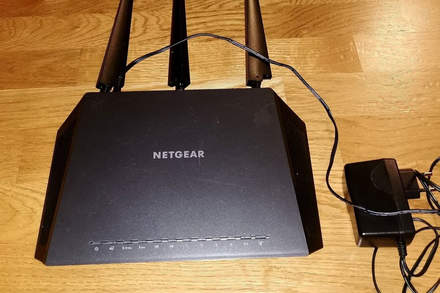 Netgear Nighthawk AC1900 Smart Wifi Router | Köp på Tradera (713819112)