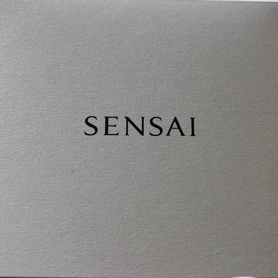 Sensai Kit Total Form Expert | Köp på Tradera (711491354)