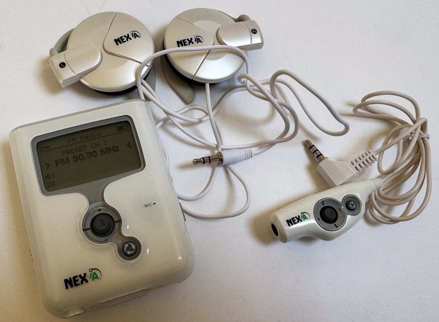 NEX ia MP3 Player – Pre-iPod 2001 – Komplett i .. | Köp på Tradera ...