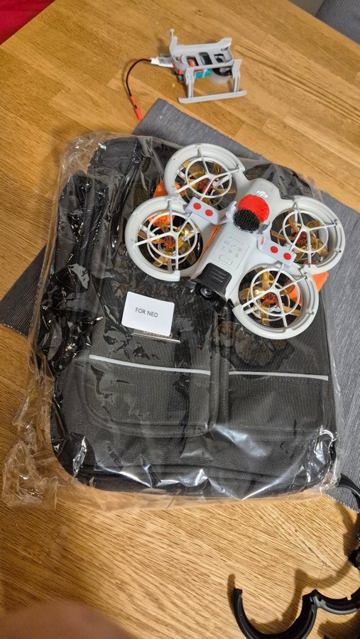Helt ny Specialgjord väska för DJI NEO samt drö.. | Köp på Tradera ...
