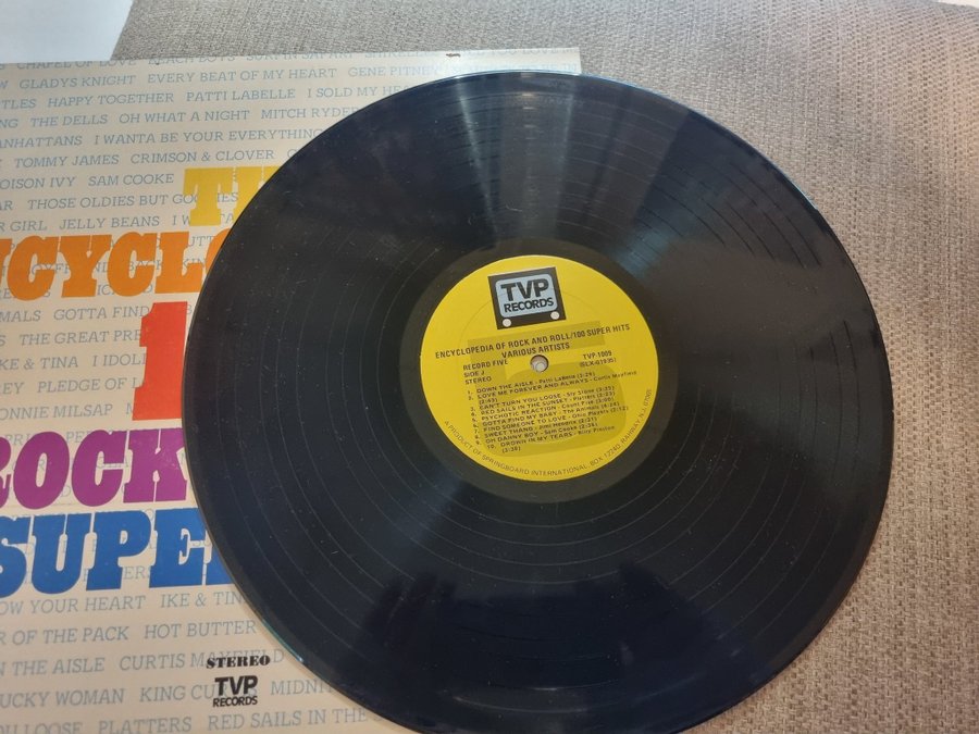 Encyclopedia of Rock and Roll 100 Super Hits - .. | Köp på Tradera ...