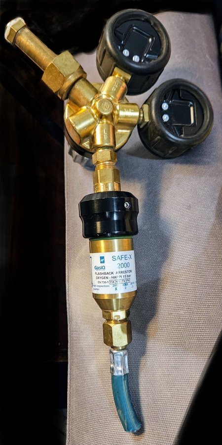 Gasiq: Gasrregulator Oxygen & bakslagspärr SAFE.. | Köp på Tradera ...